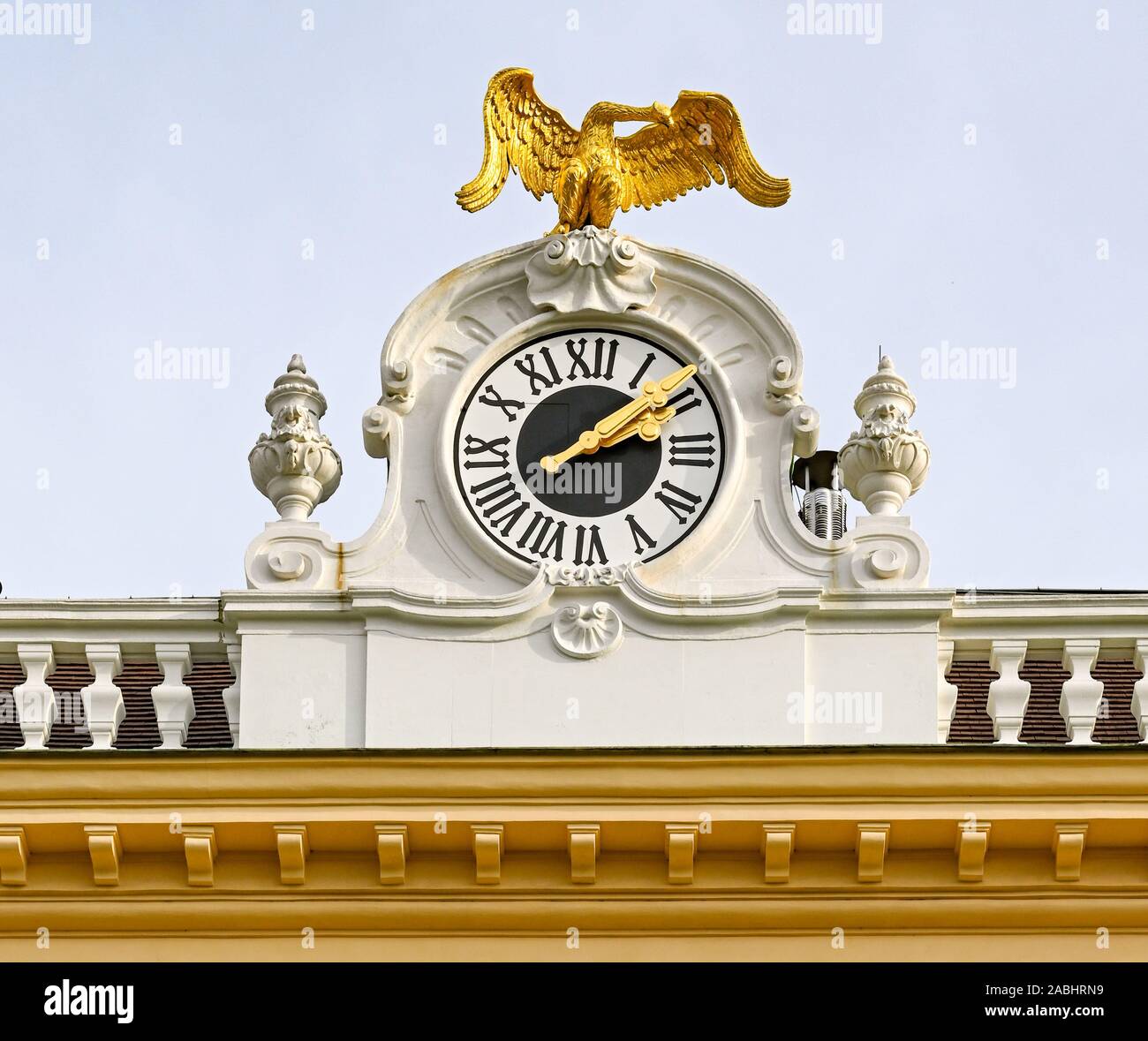 VIENNA, AUSTRIA - NOVEMBER 2019: Ornate clock with a sculpture of ...