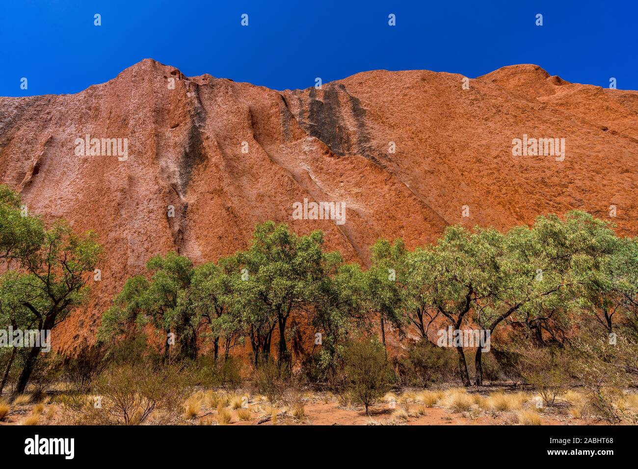 The Mala walk goes from the Mala carpark to Kantju Gorge along the base ...