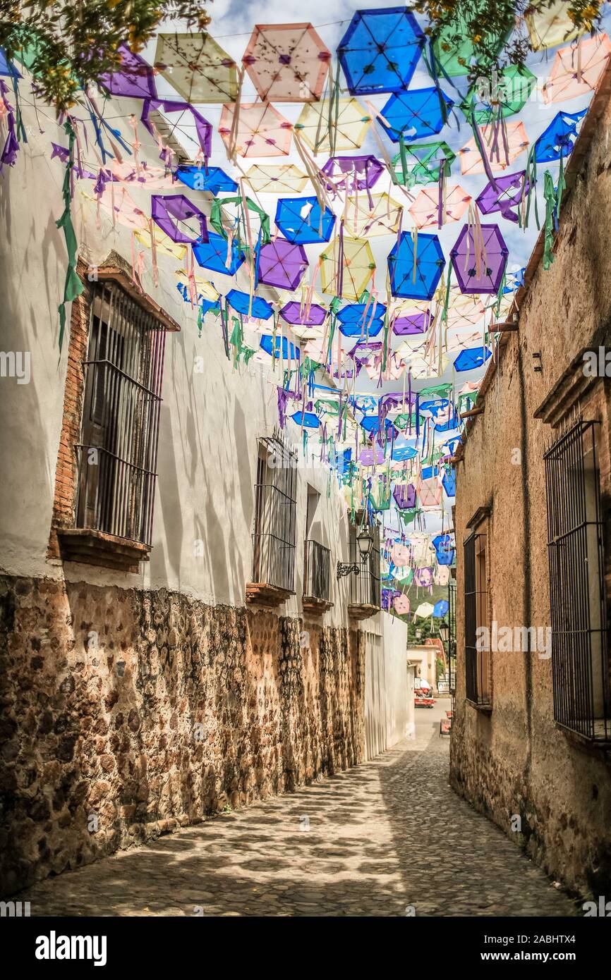 Callejon de beso alley kiss hi-res stock photography and images - Alamy