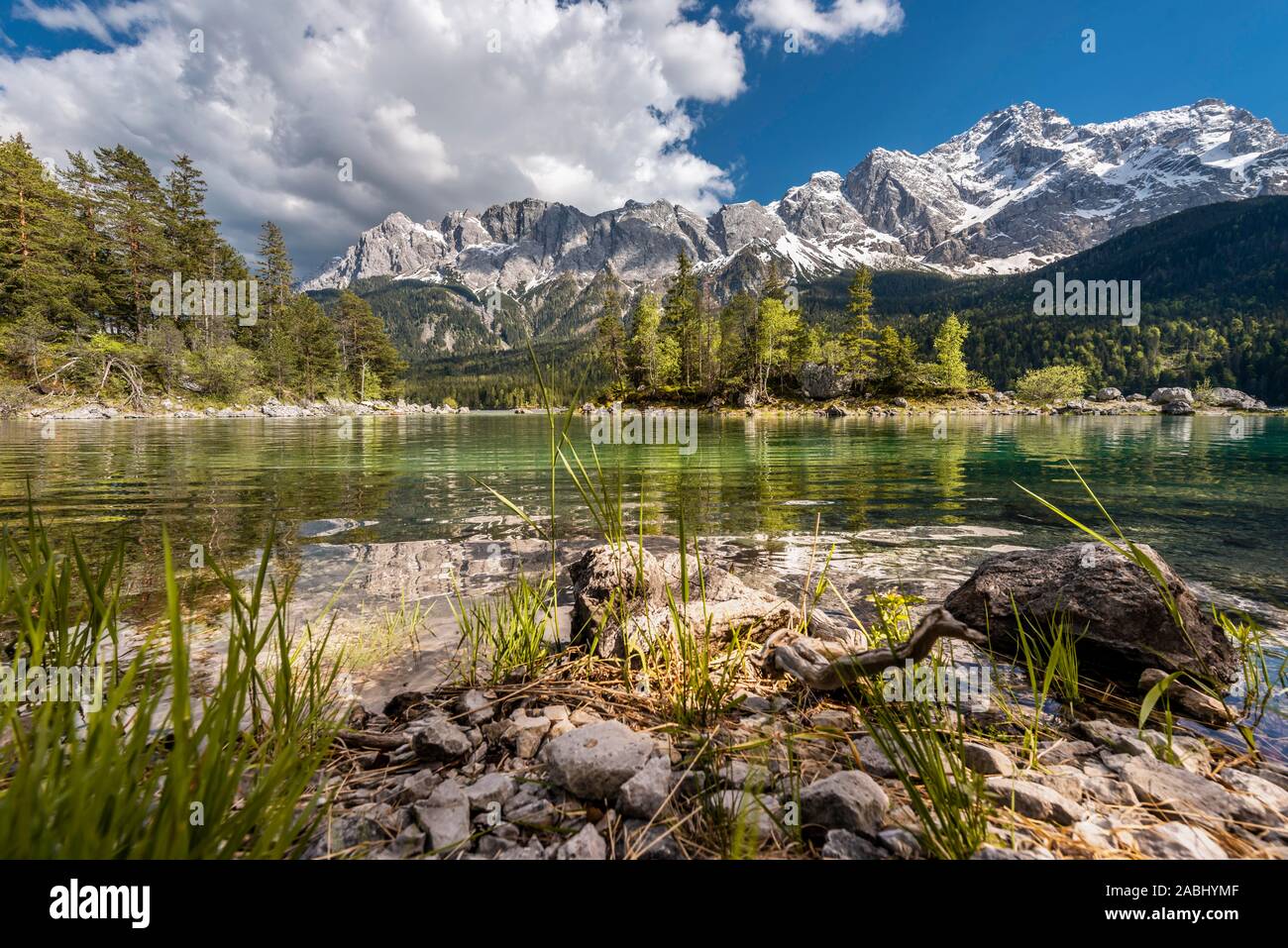 Eibsee lake and Zugspitze massif with Zugspitze, Wetterstein range ...