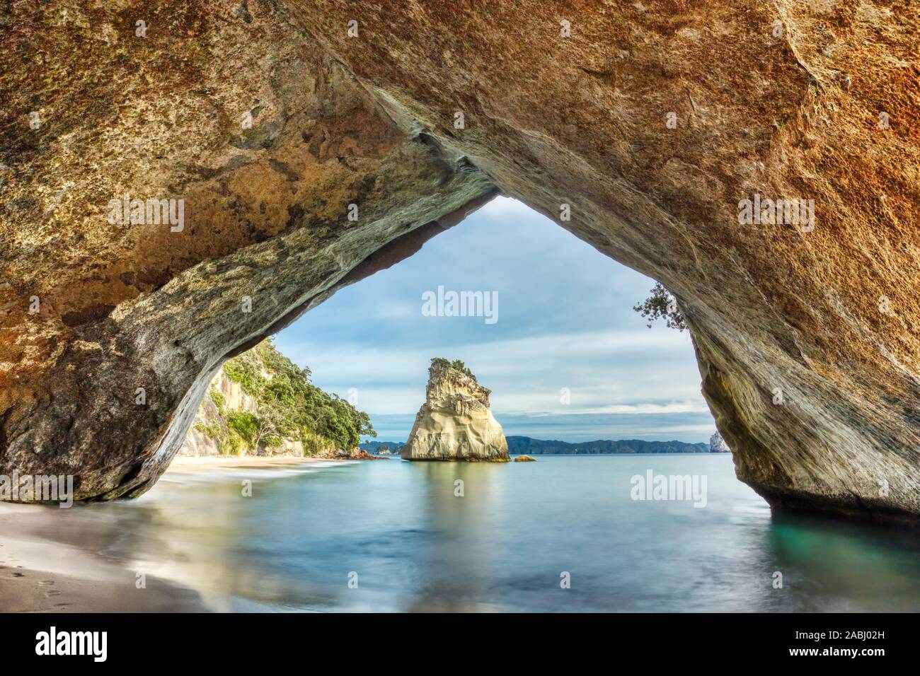 Cathedral Cove on Coromandel Peninsula at Sunrise, New Zealand Stock ...