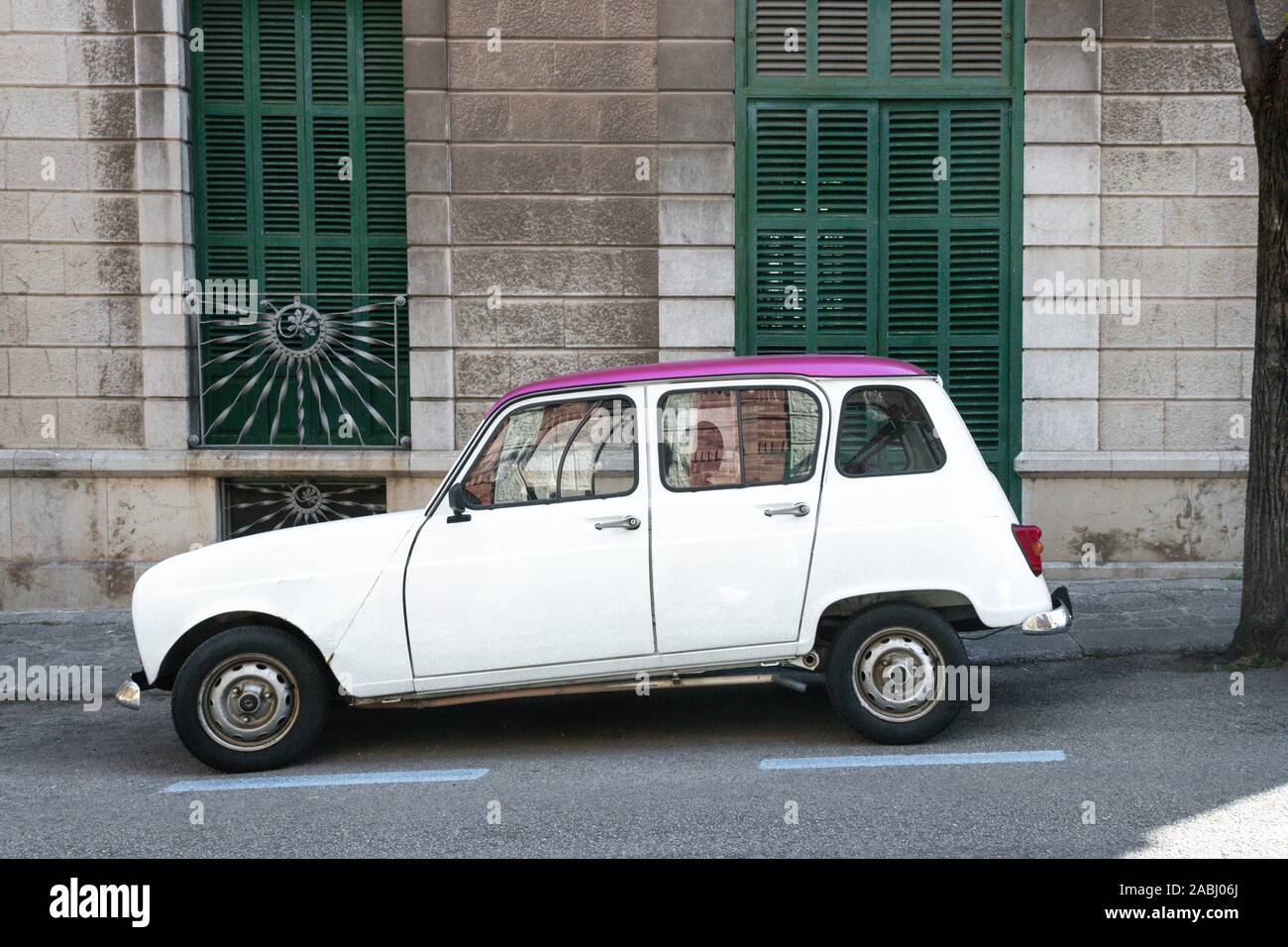 French classic car renault four hi-res stock photography and images - Alamy