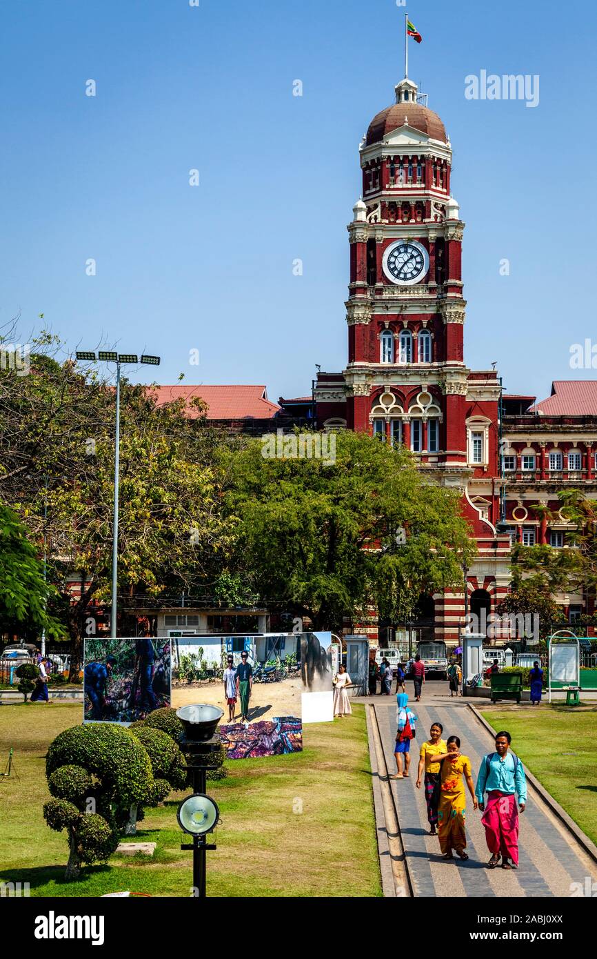 Yangon tower hi-res stock photography and images - Alamy