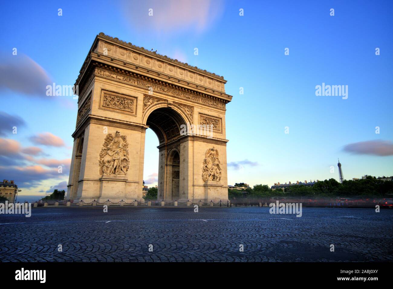 Arc de Triomphe at sunset, Paris Stock Photo - Alamy