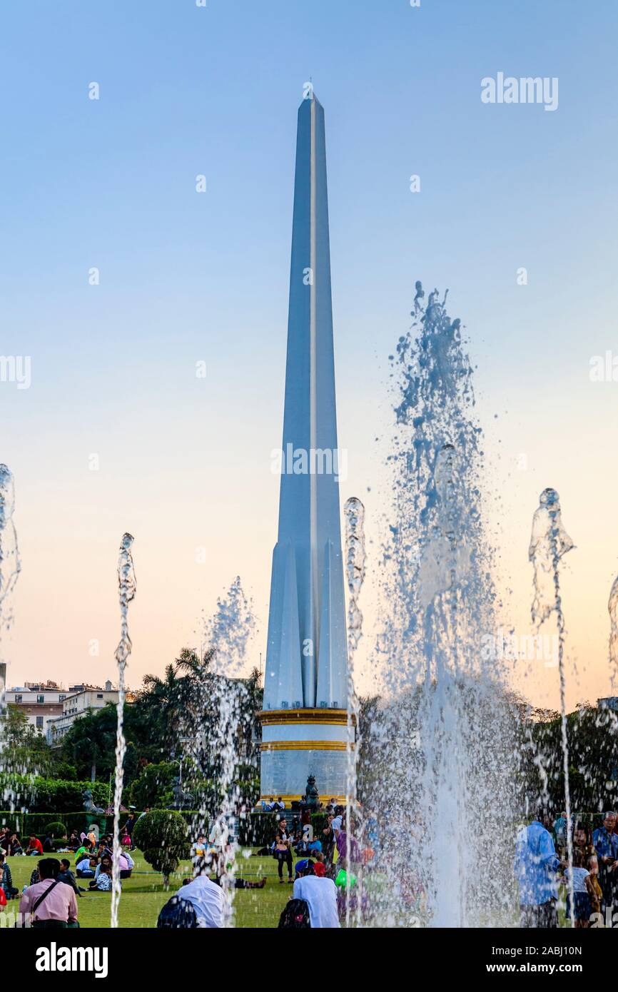 Local People Visiting The Independence Monument and Maha Bandula Park ...