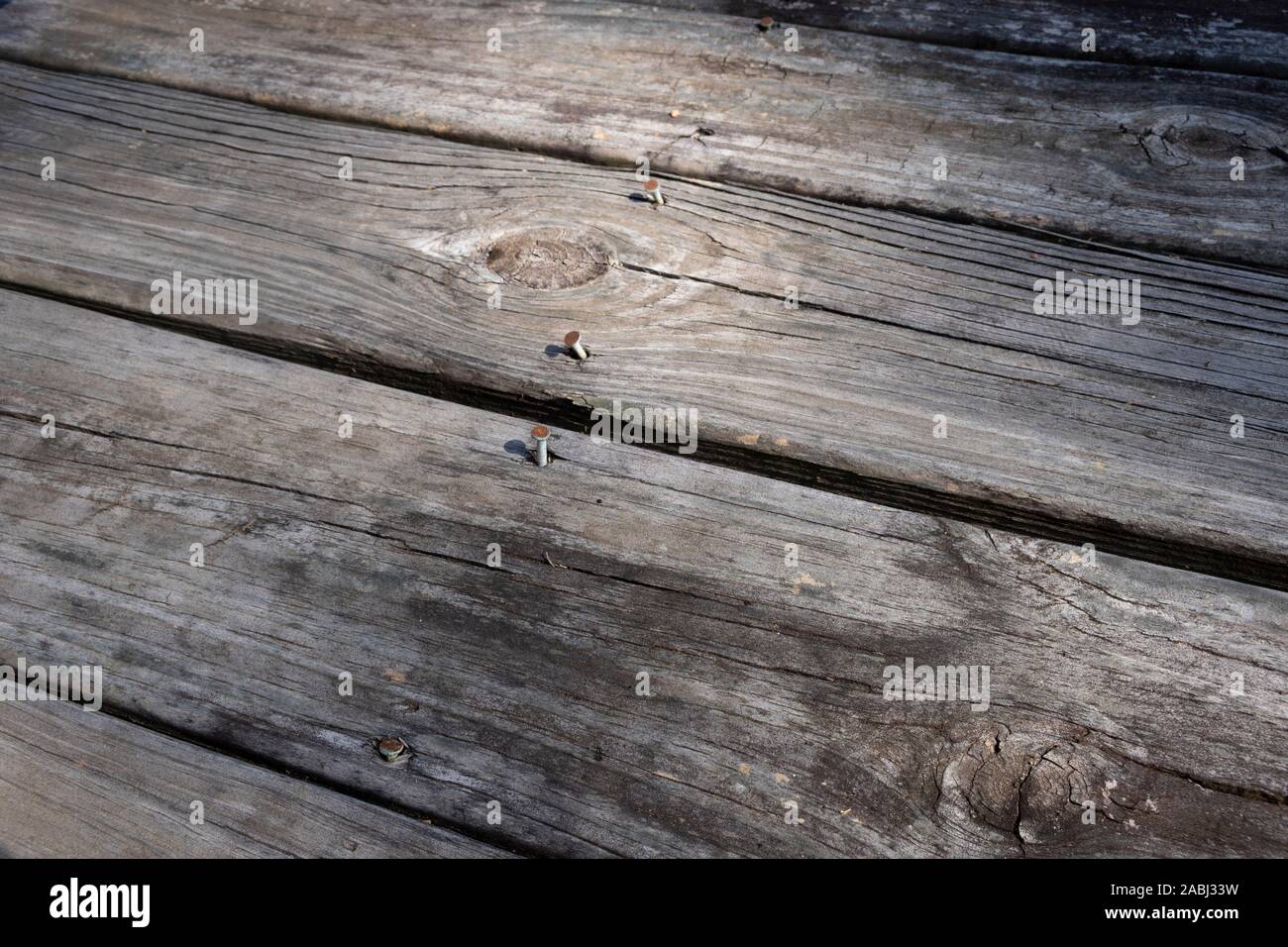 Textures in wood hi-res stock photography and images - Alamy