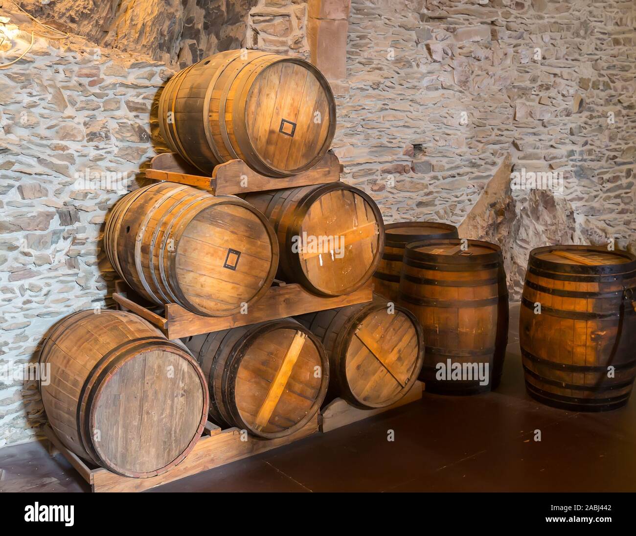 Ancient medieval barrels hi-res stock photography and images - Alamy