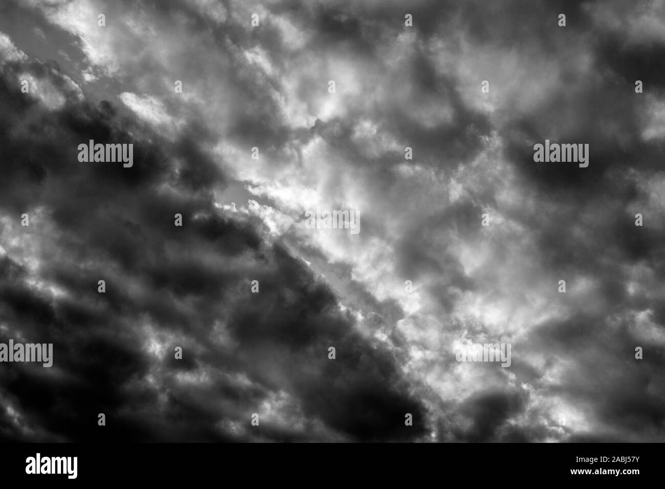 Cumulus clouds with vertical growth in dramatic sky Stock Photo - Alamy