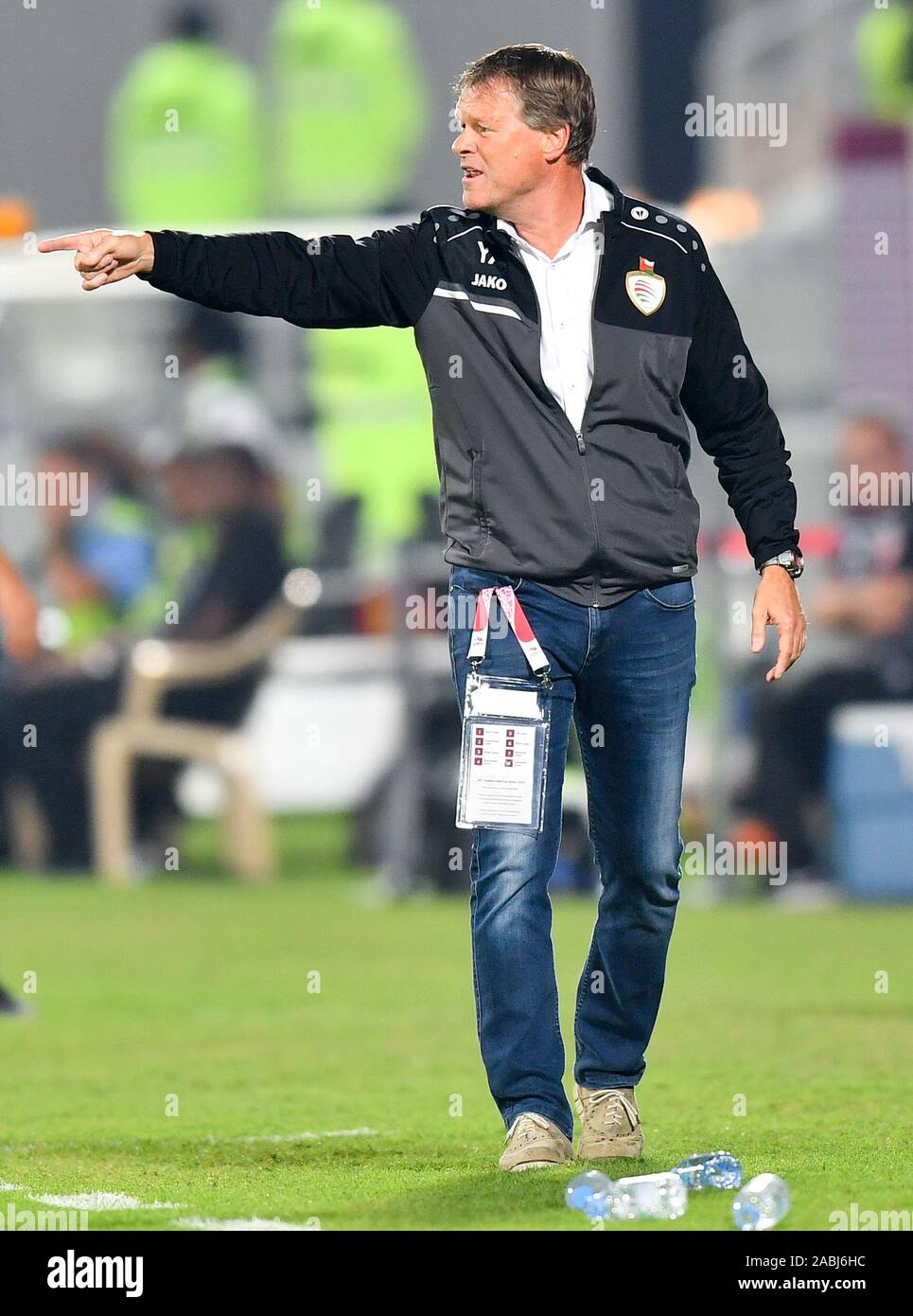 Oman coach hi-res stock photography and images - Alamy