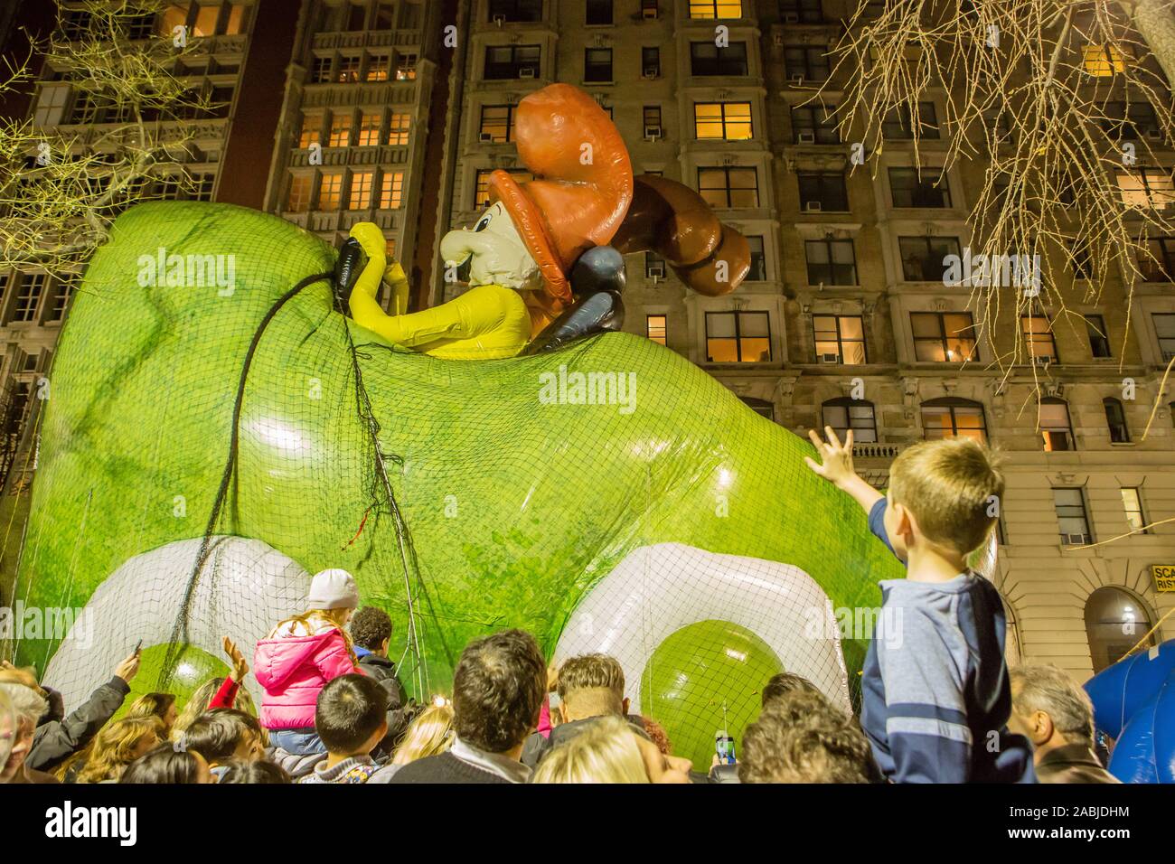 Dr seuss characters hi-res stock photography and images - Alamy