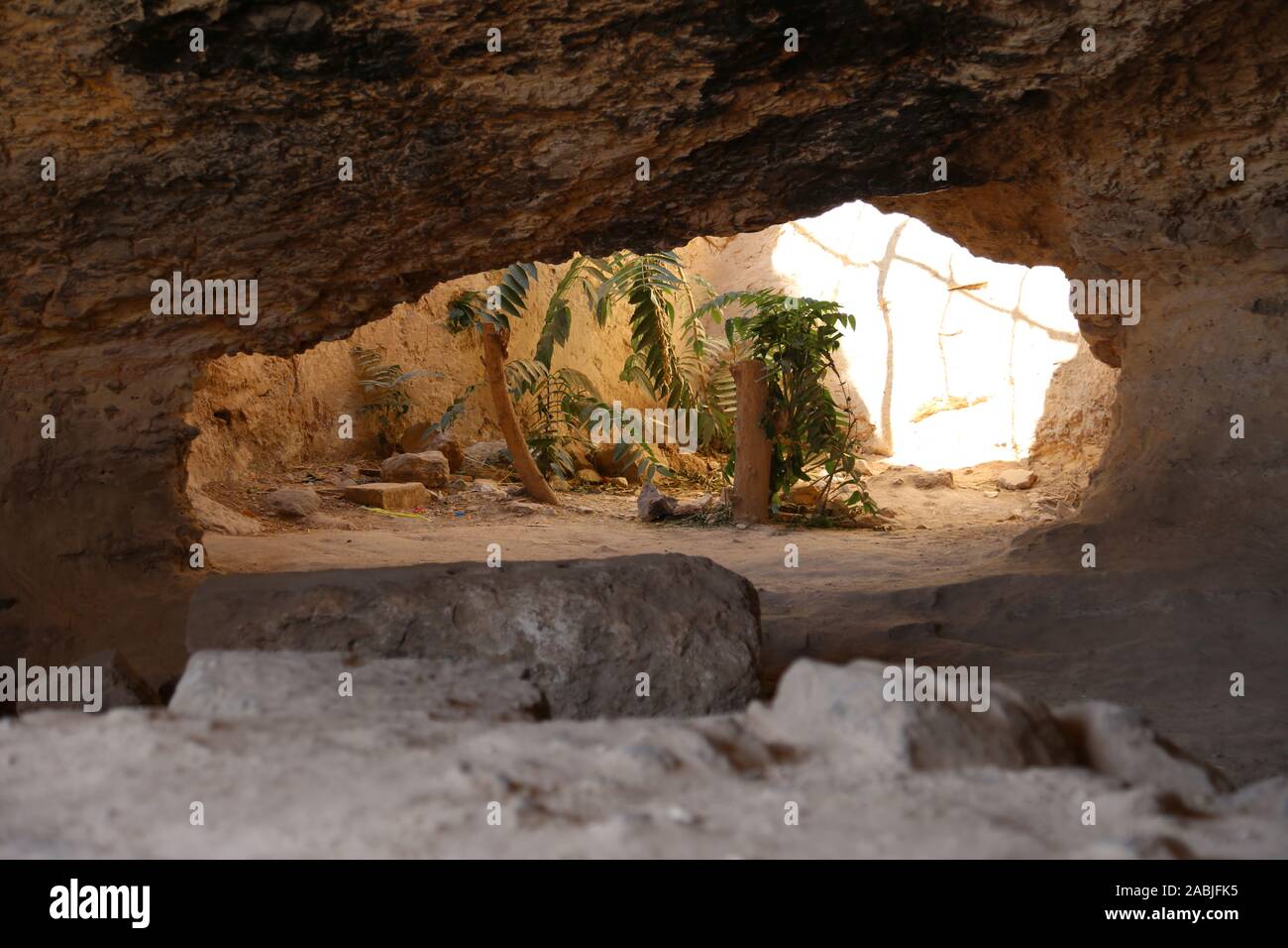 Early Bronze Age Cave, Citadel, Ali Ben Al Hussein Street, Jabal Al ...