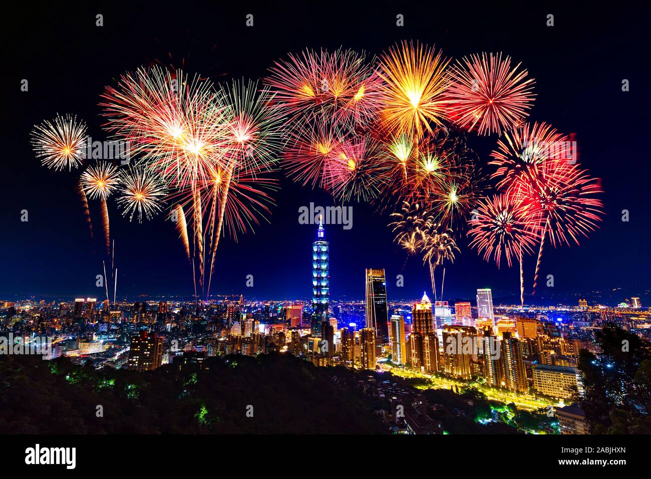Taipei 101 fireworks hi-res stock photography and images - Alamy
