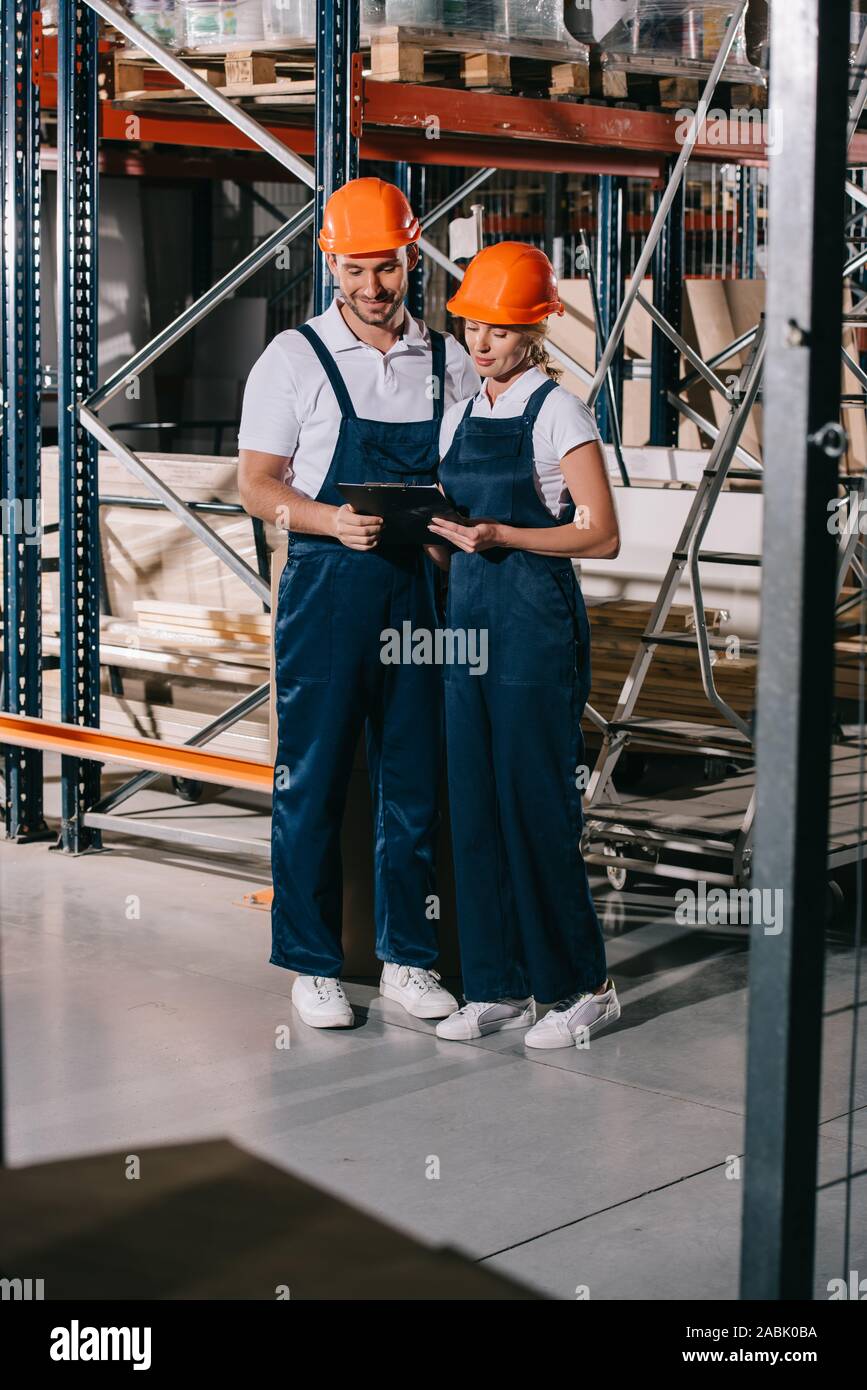 Workers in overalls hi-res stock photography and images - Alamy