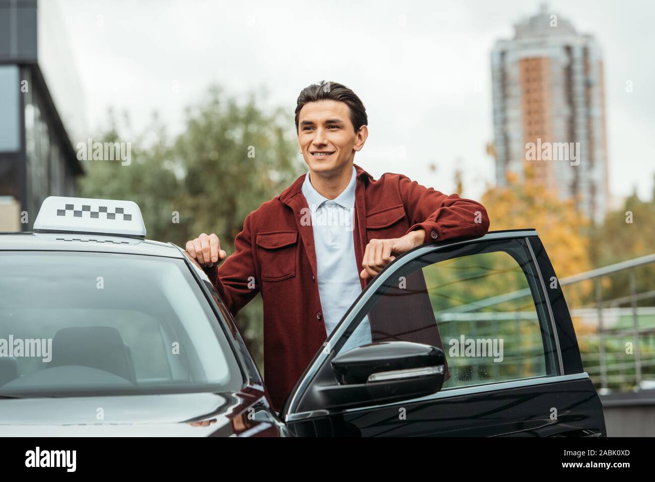 Open taxi door hi-res stock photography and images - Alamy