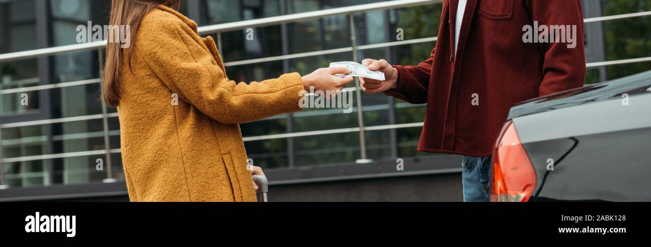 Pay taxi two people hi-res stock photography and images - Alamy