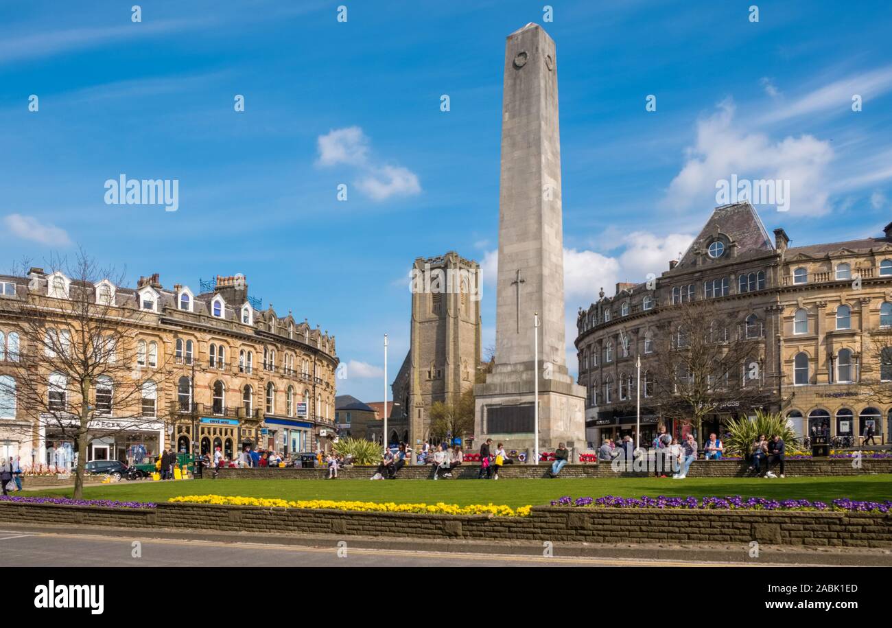 HARROGATE, UK, - MARCH, 30, 2019: Cenotaph war memorial in Harrogate ...