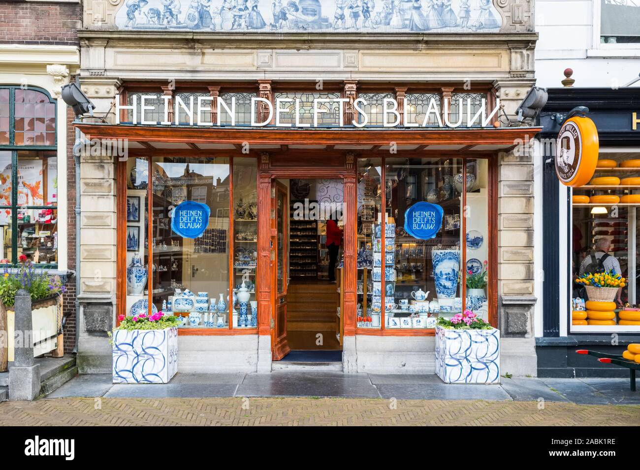 Delfts blauw hi-res stock photography and images - Alamy