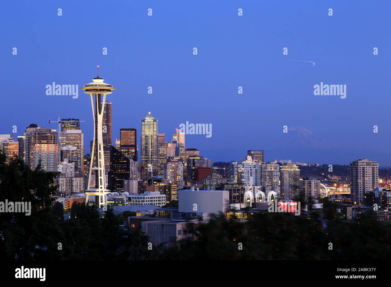 Keywords: seattle, skyline, cityscape, needle, space, washington, space ...