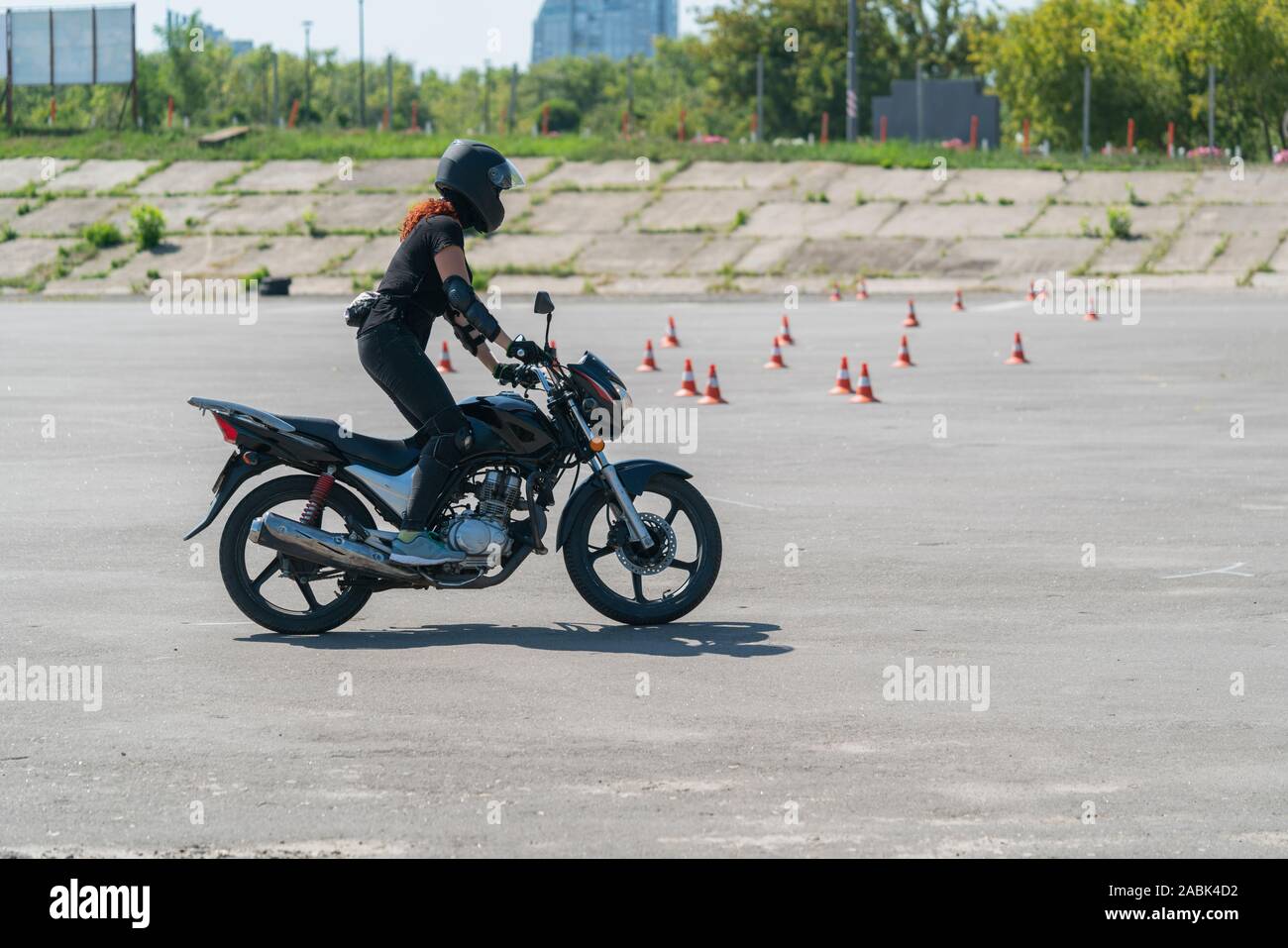 Female motorcycle racer hi-res stock photography and images - Alamy