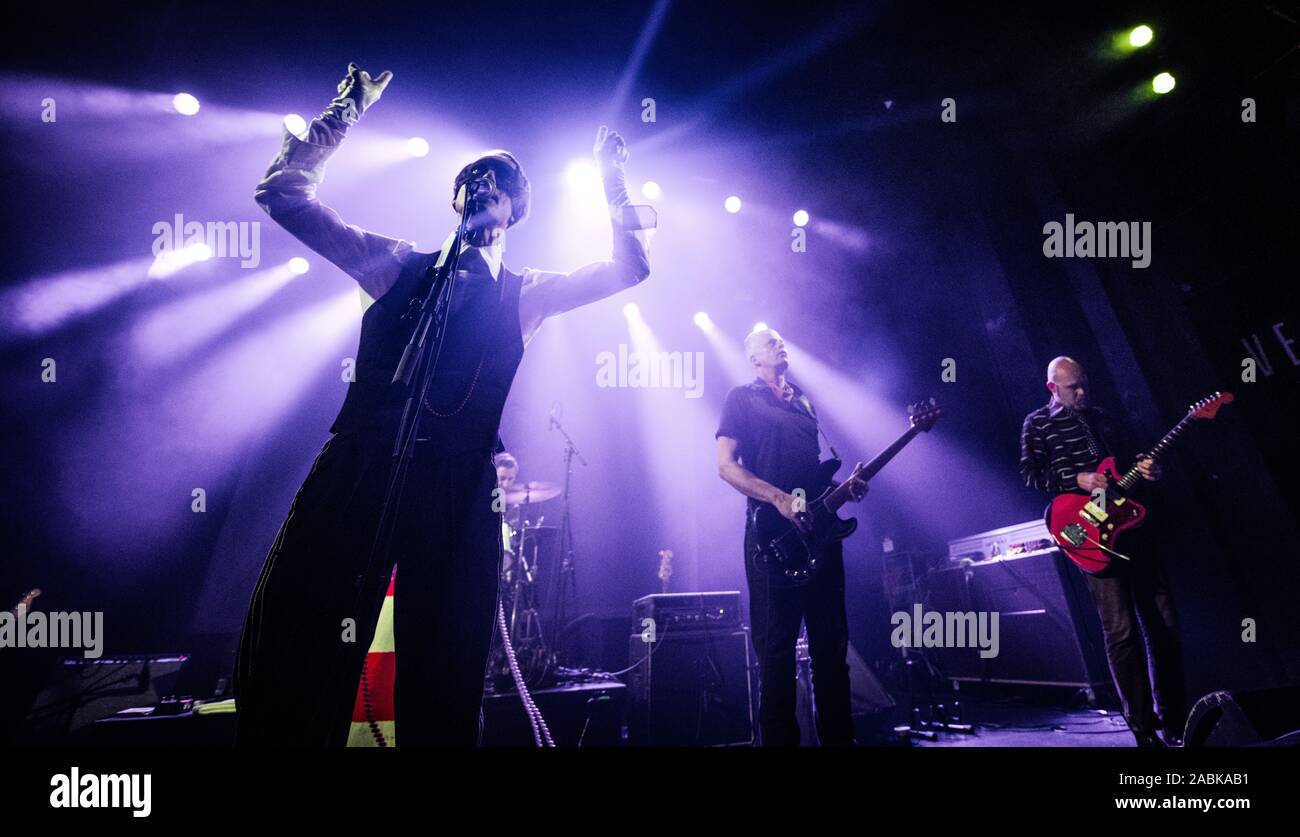 Bob hund singer hi-res stock photography and images - Alamy