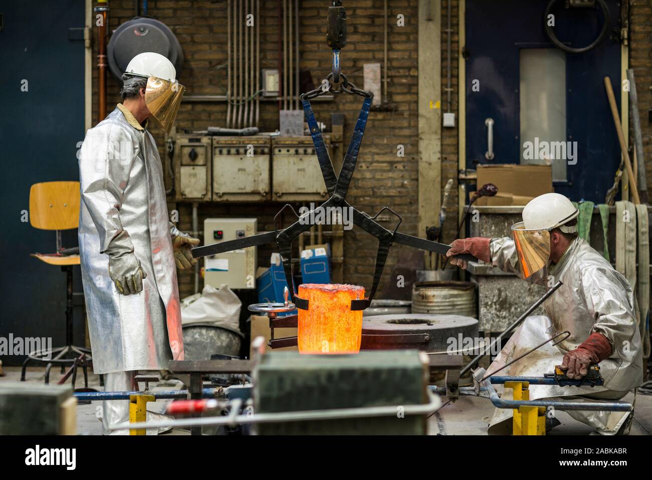 Sand casting hi-res stock photography and images - Alamy