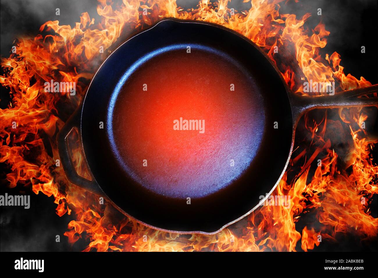 Open fire cooking utensils hi-res stock photography and images - Alamy