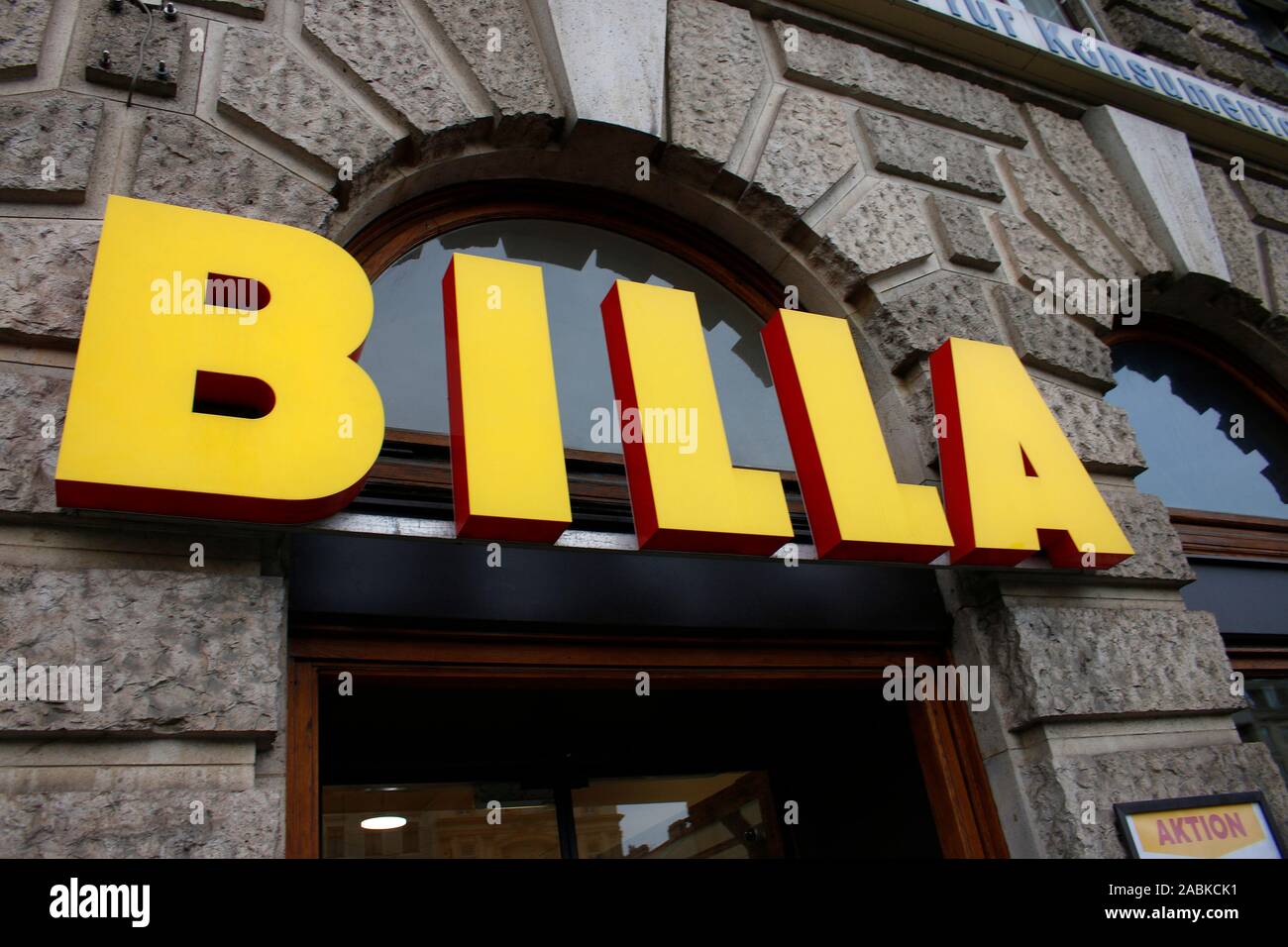 das Logo der Marke/ the logo of the brand "Billa", Wien, Oesterreich ...