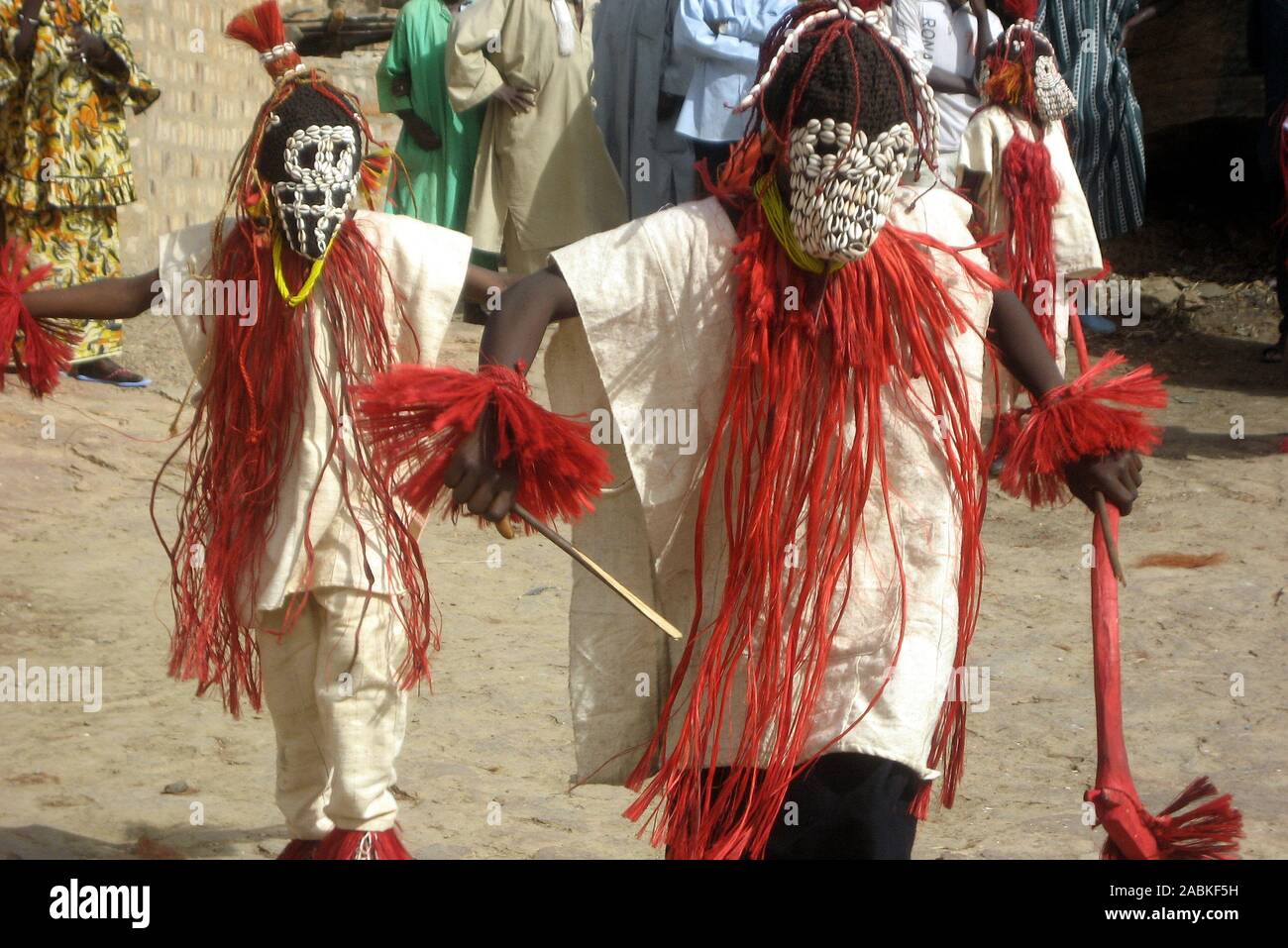 Dogon mask dama hi-res stock photography and images - Alamy