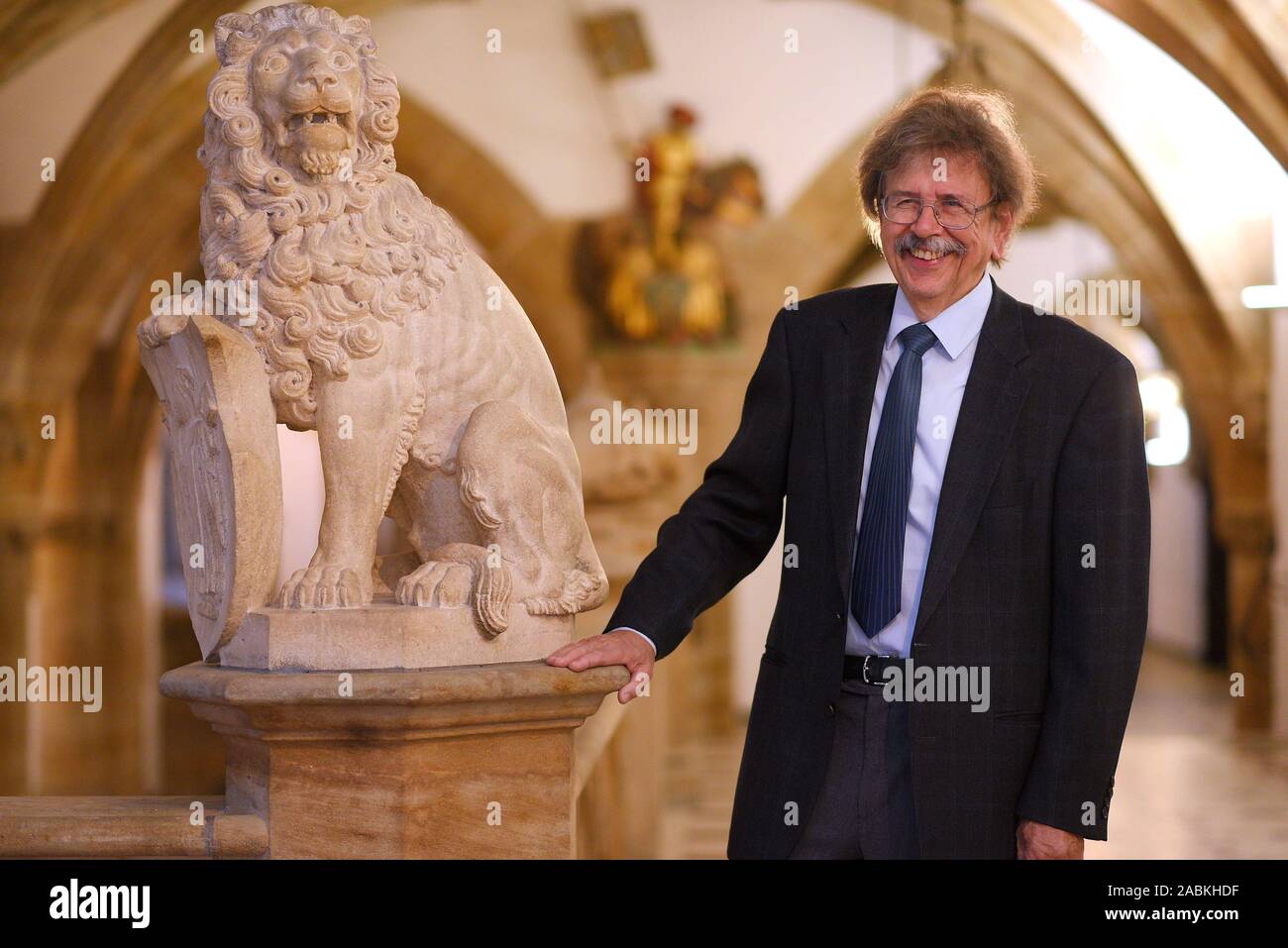 Professor Dr. Reinhard Roos, Chief Physician of the Clinic for ...