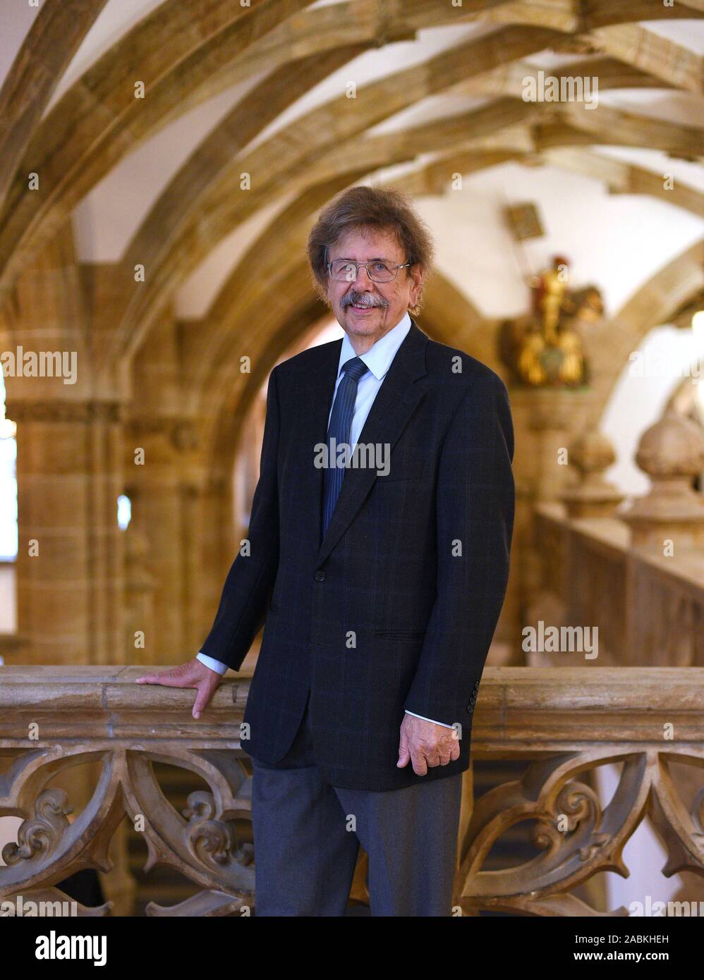 Professor Dr. Reinhard Roos, Chief Physician of the Clinic for ...