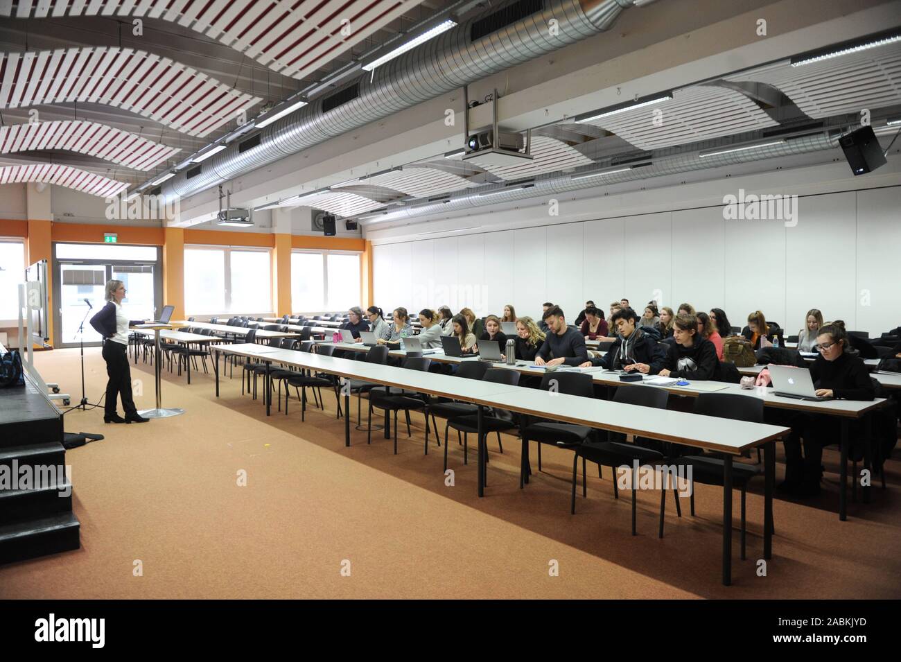 Translation and translation studies centre hi-res stock photography and ...