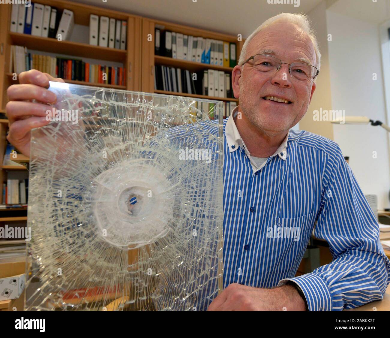 Prof. Norbert Gebbeken, security researcher at the University of the ...