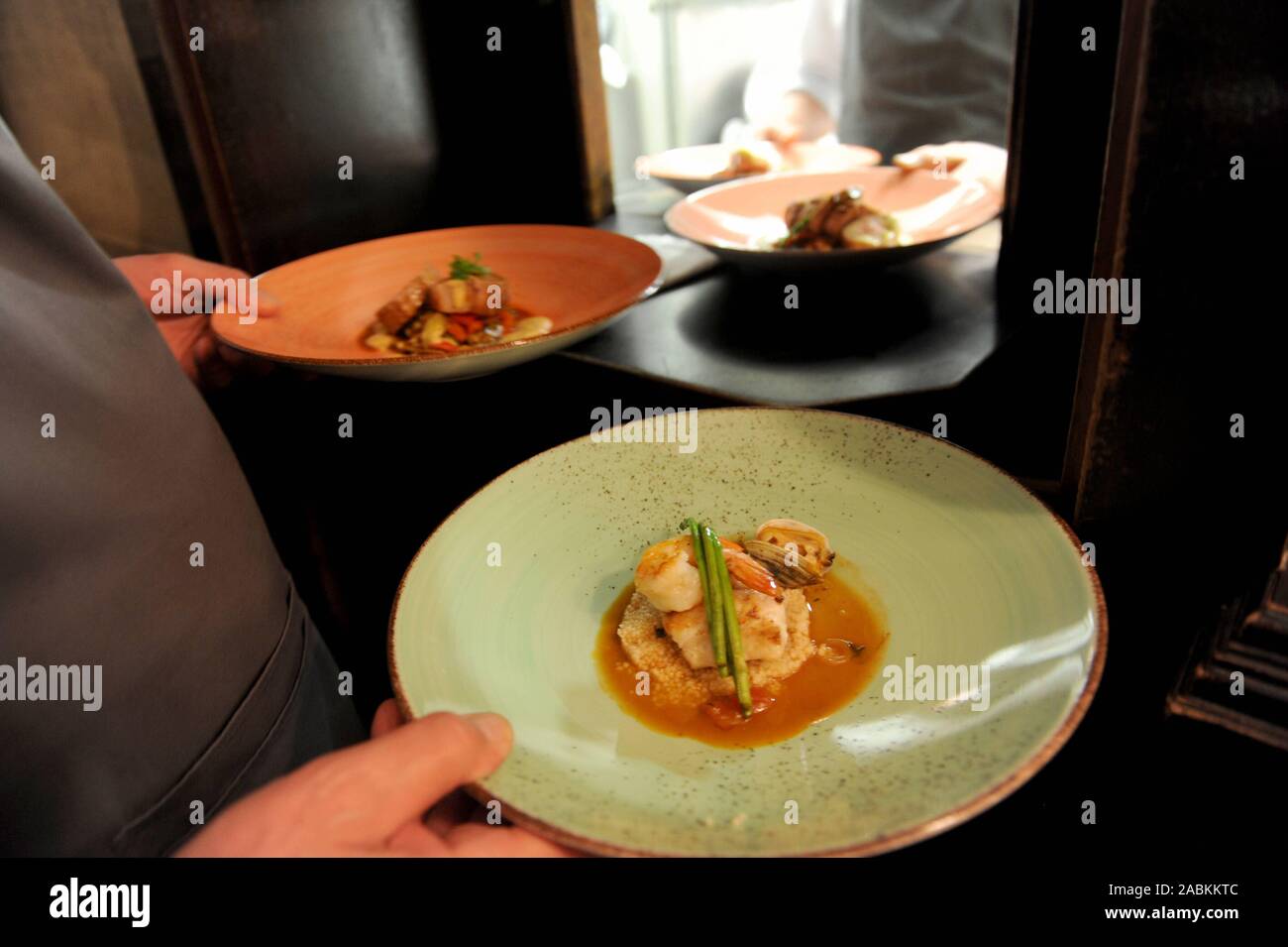 Serving hatch hi-res stock photography and images - Alamy