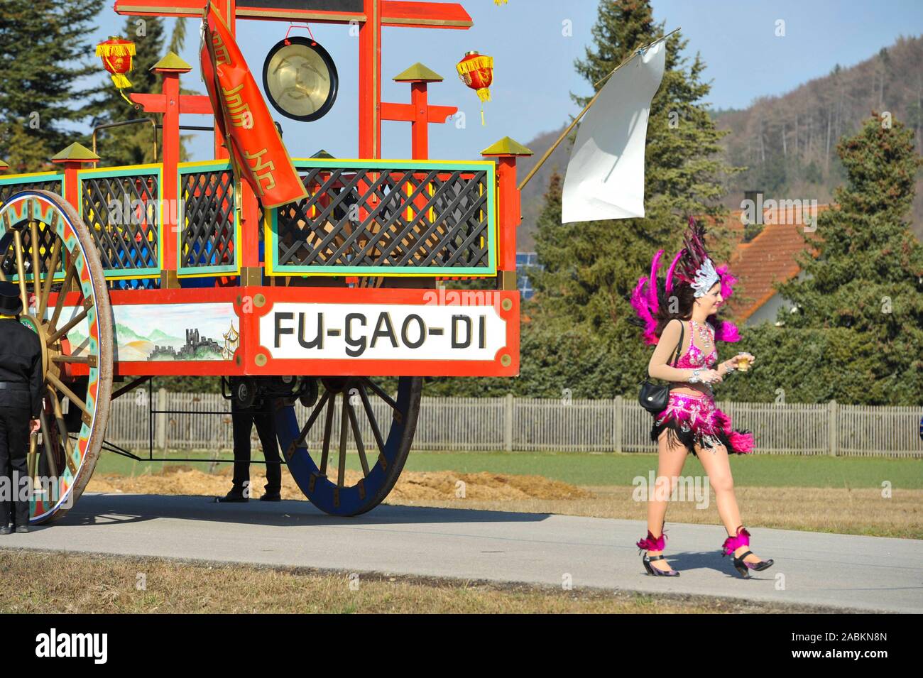 At the "Dietfurt Chinese Carnival" the small town Dietfurt a.d.Altmühl ...