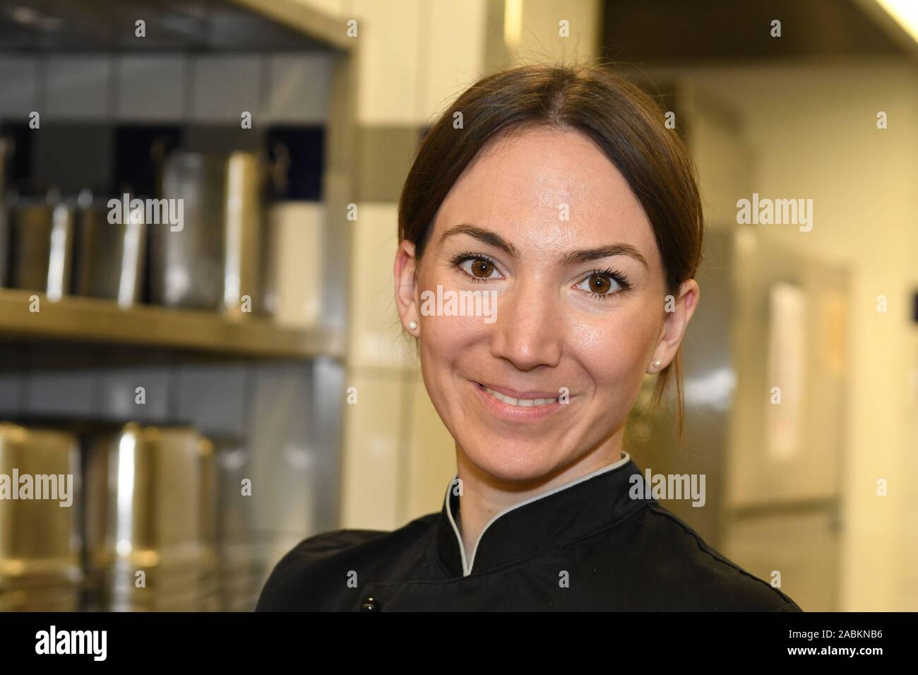Maike Menzel, chef in the gourmet restaurant "Schwarzreiter" in the ...