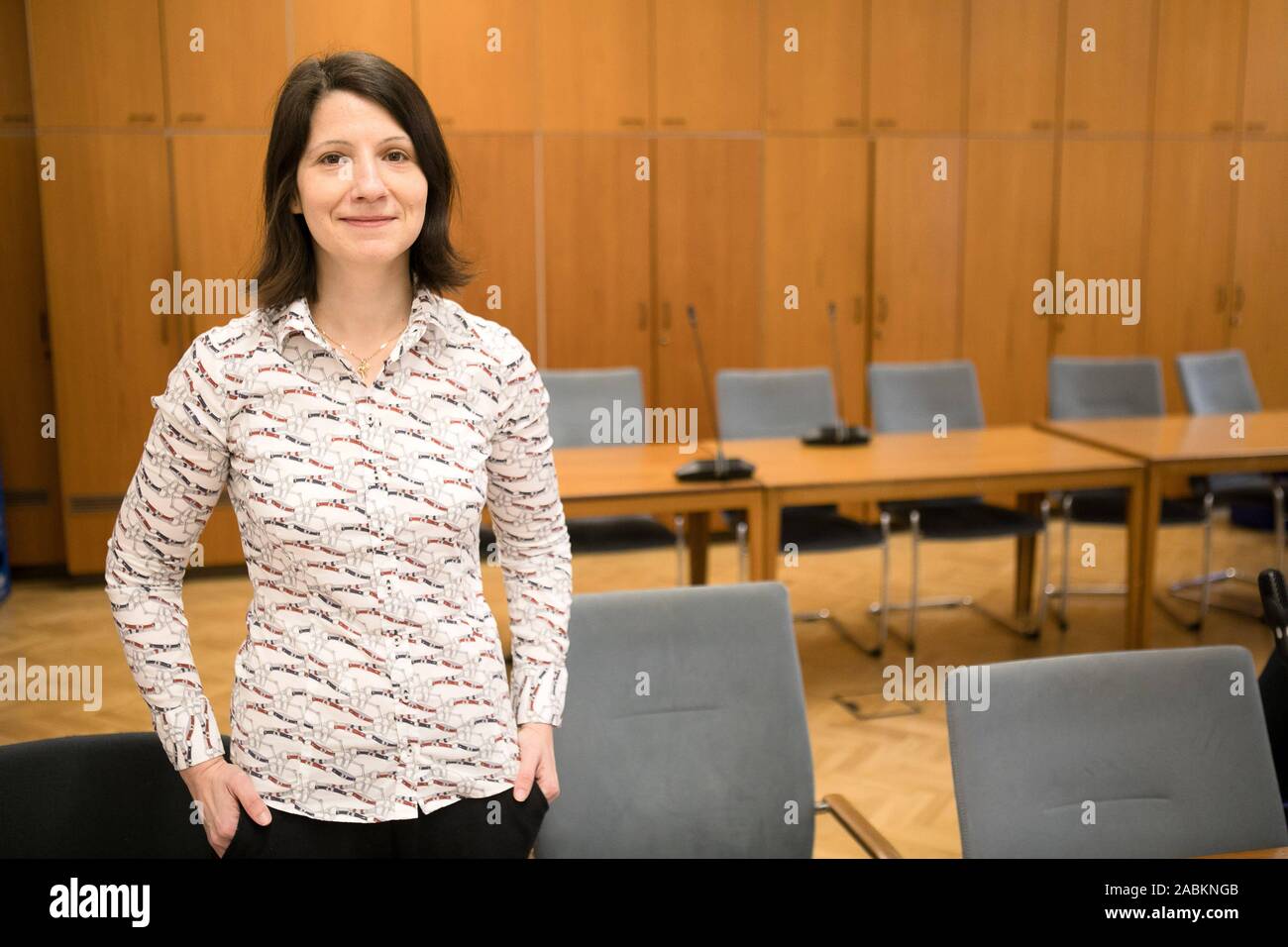 SPD City Councillor Anne Hübner at her workplace in the parliamentary ...