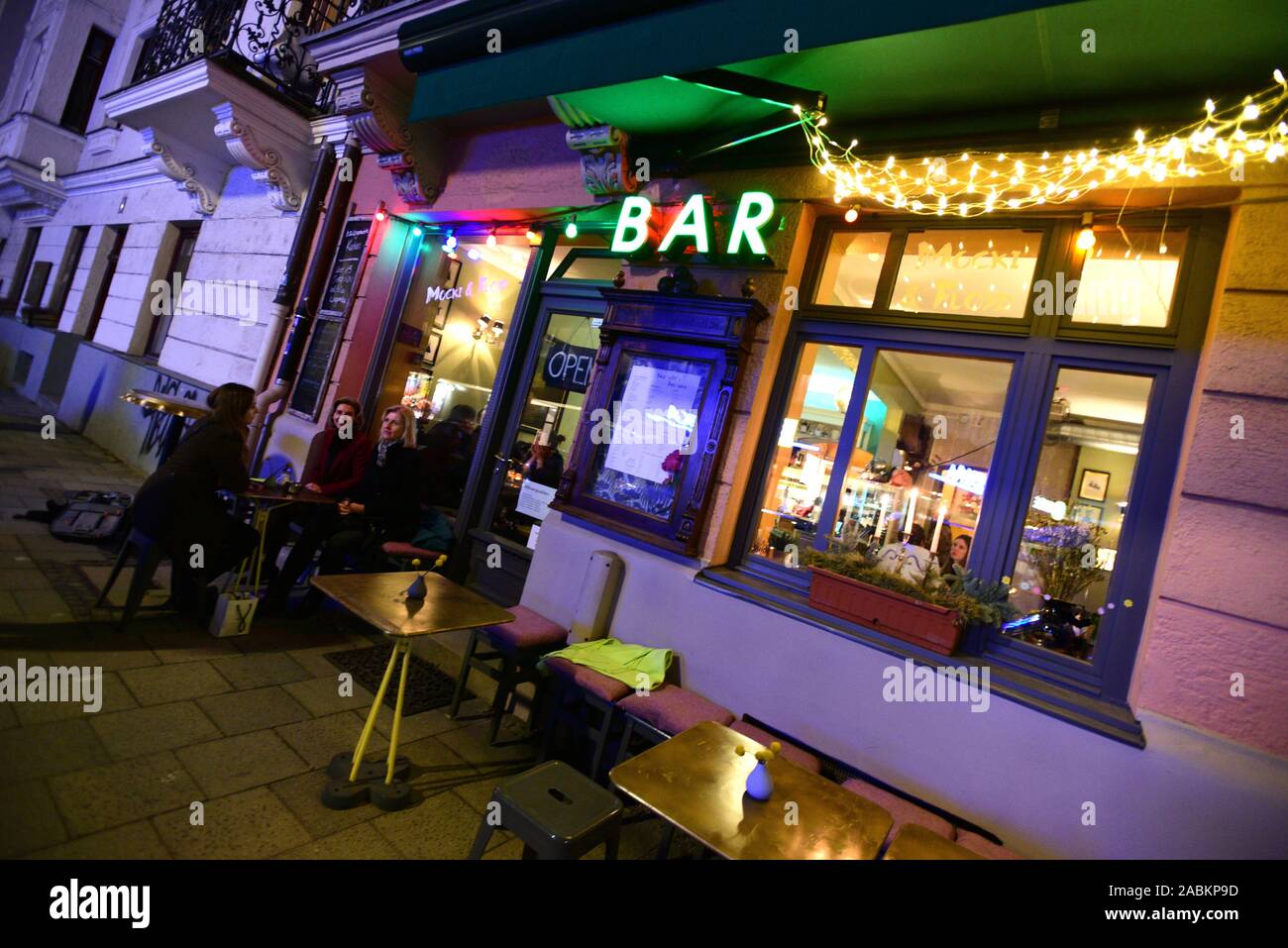 Mucki bar hi-res stock photography and images - Alamy