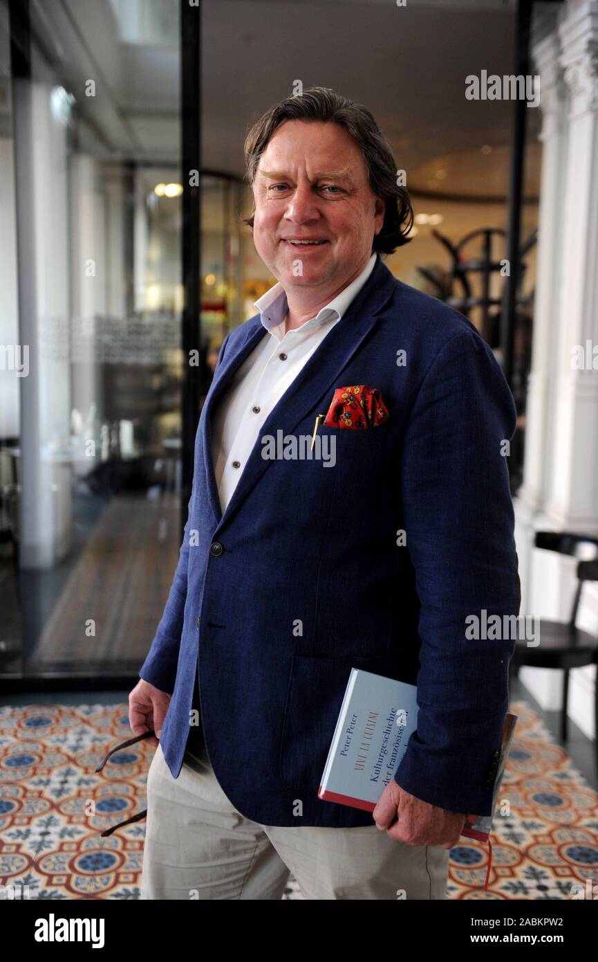 Cafe luitpold hi-res stock photography and images - Alamy