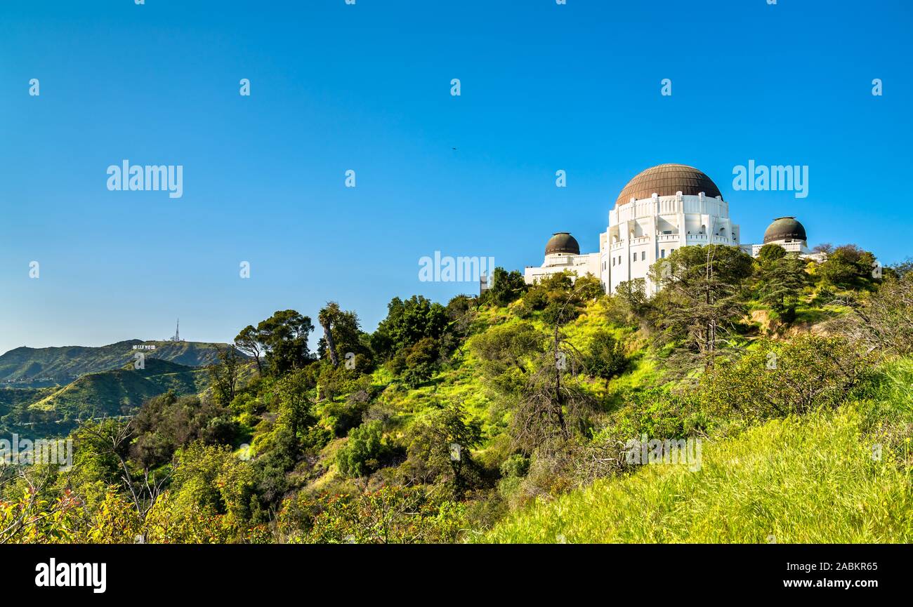 The Griffith Observatory on Mount Hollywood in Los Angeles, California ...