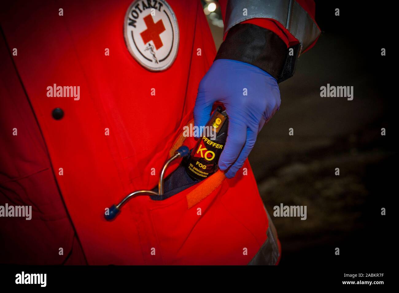 Emergency duty doctor hi-res stock photography and images - Alamy