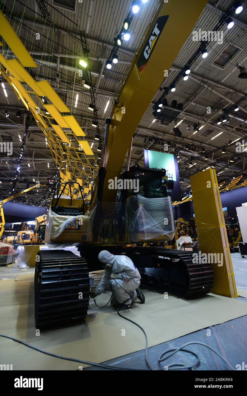 The Zeppelin construction machines are given the finishing touches for ...