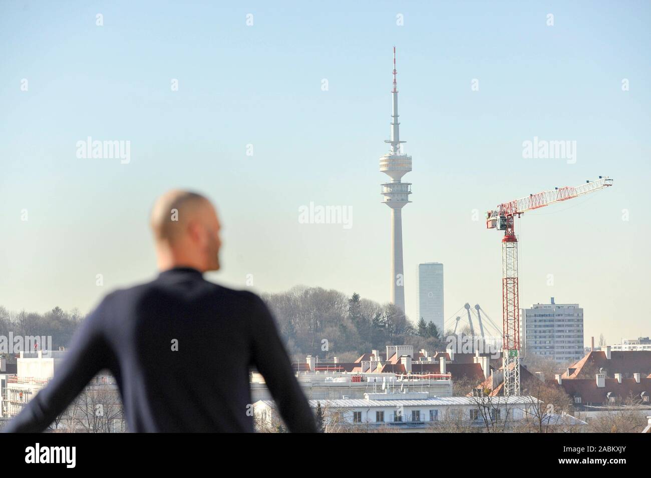O2 tower hi-res stock photography and images - Alamy