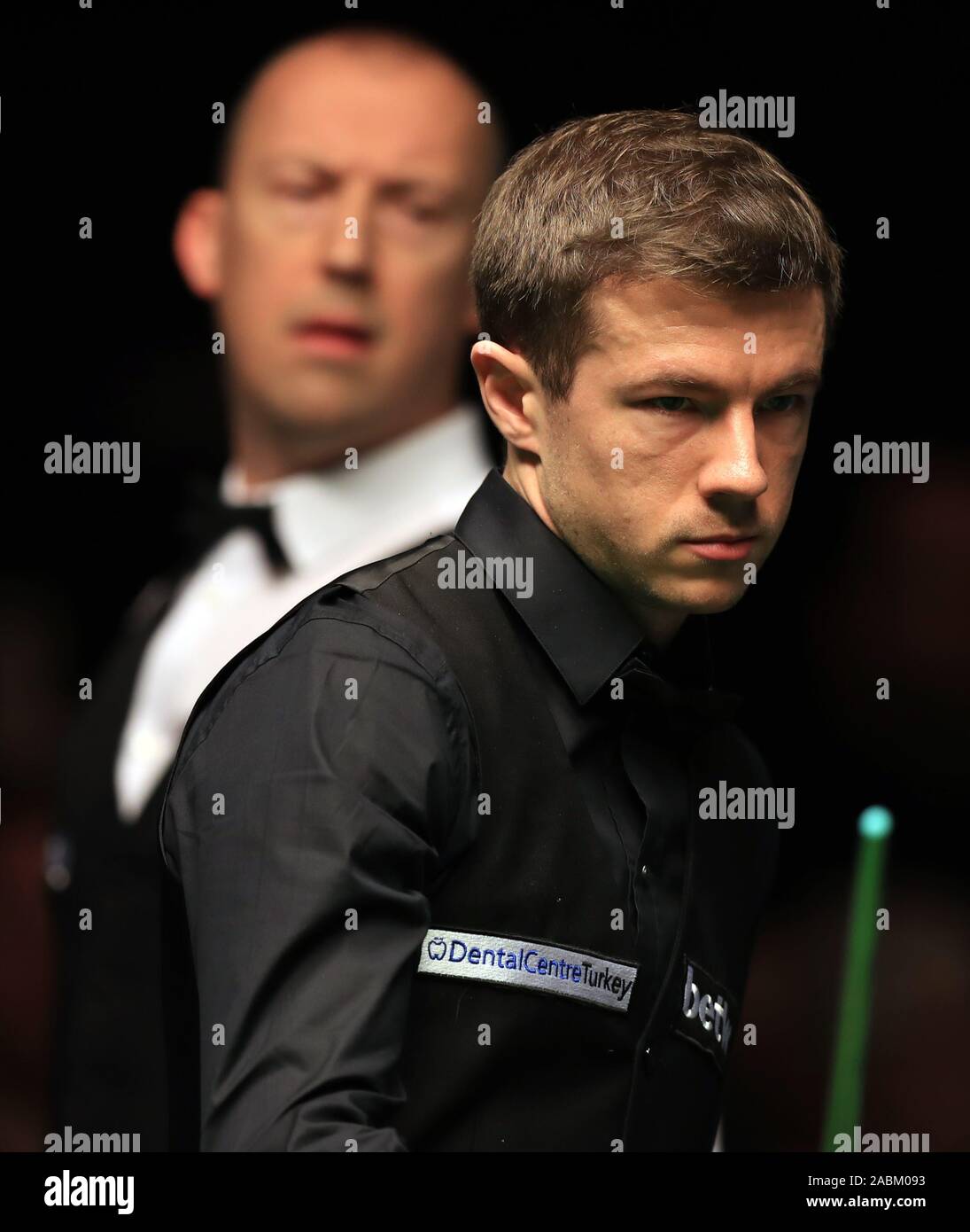 Jack Lisowski in action against David Lilley during day three of the ...
