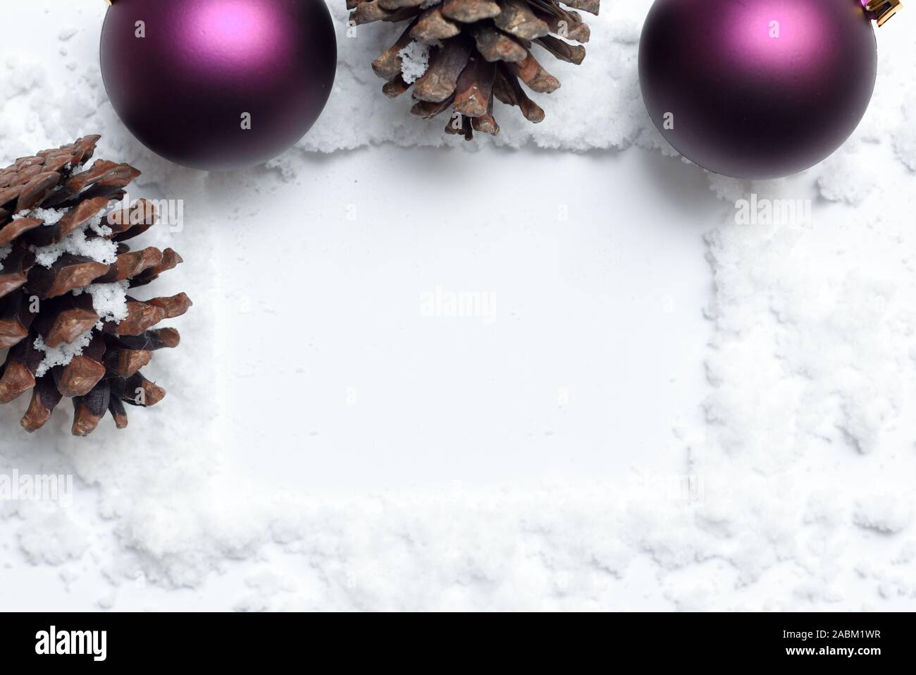 Christmas snow effect background for message board with snowflakes ...