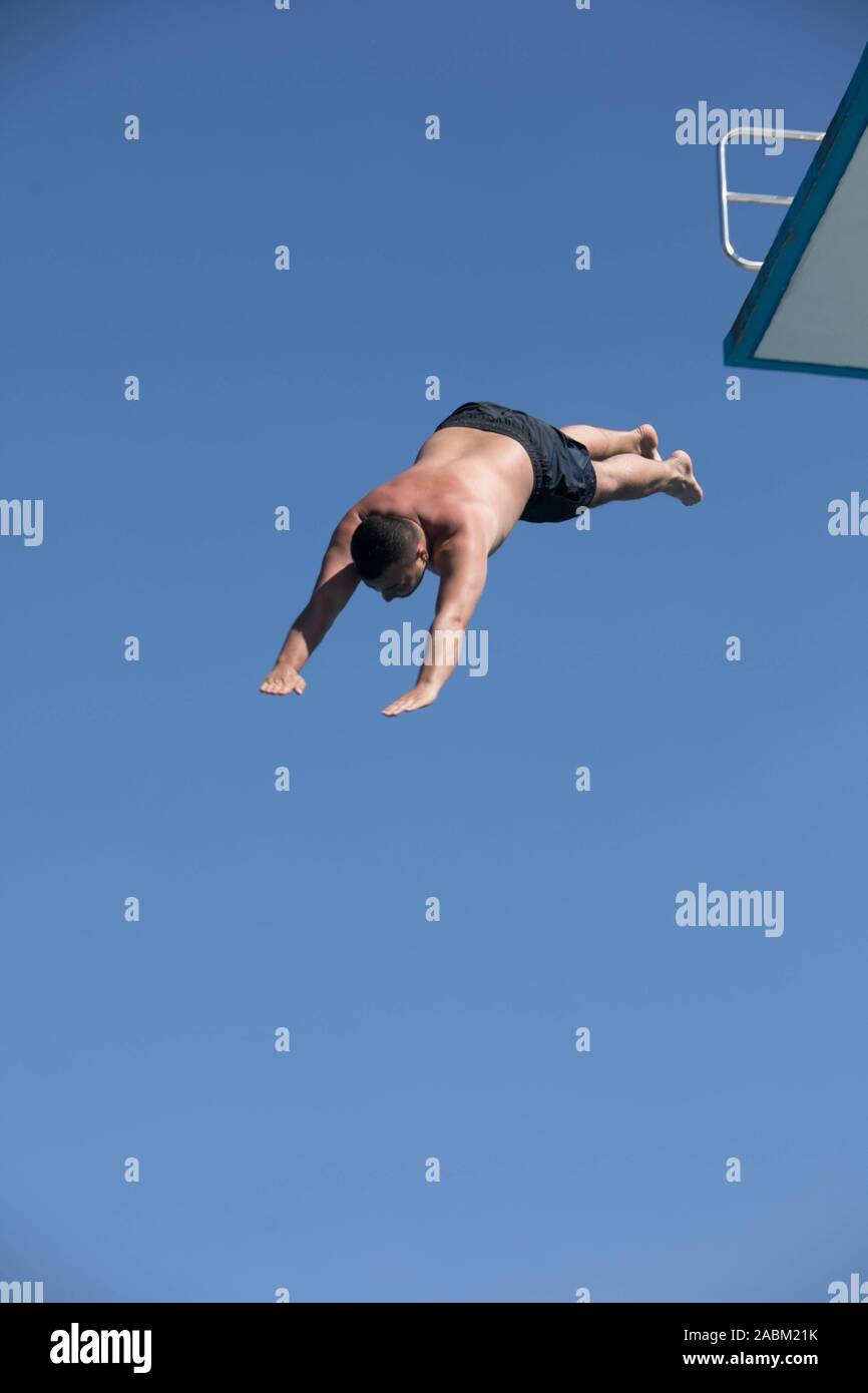 High diving in the Michaelibad, Munich's largest leisure pool ...