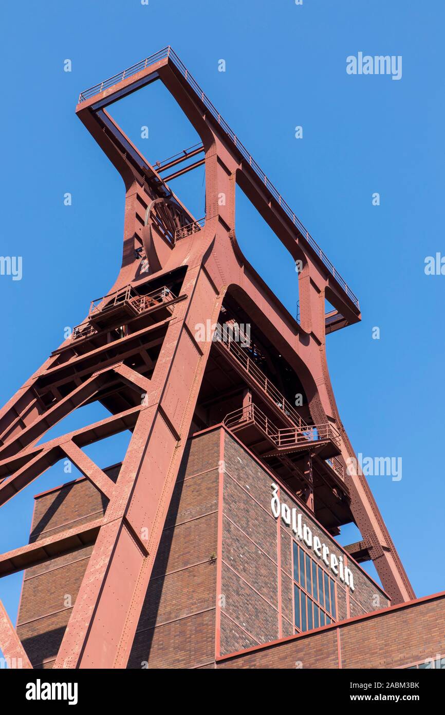 World Heritage Zollverein colliery, shaft 12, Essen Stock Photo - Alamy