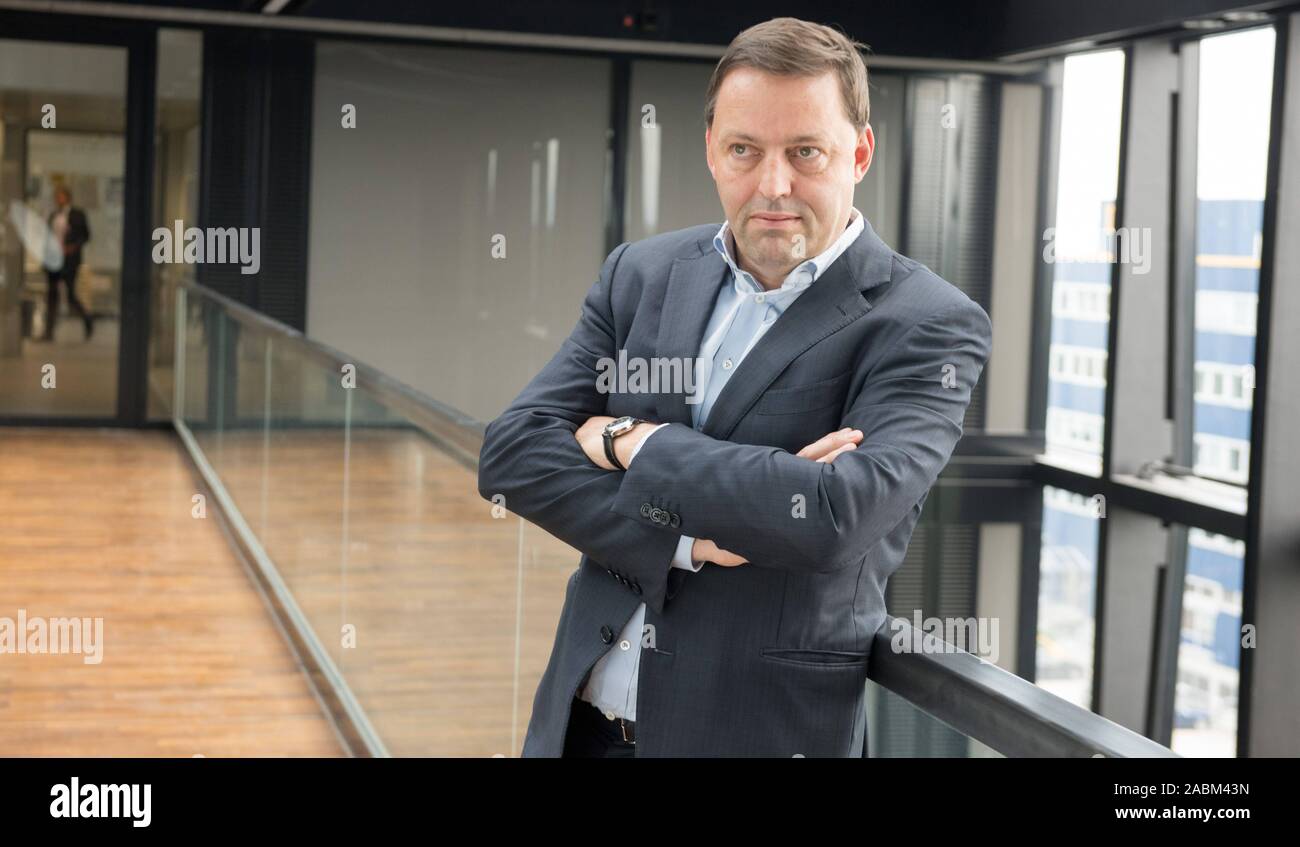 Berger consulting hi-res stock photography and images - Alamy