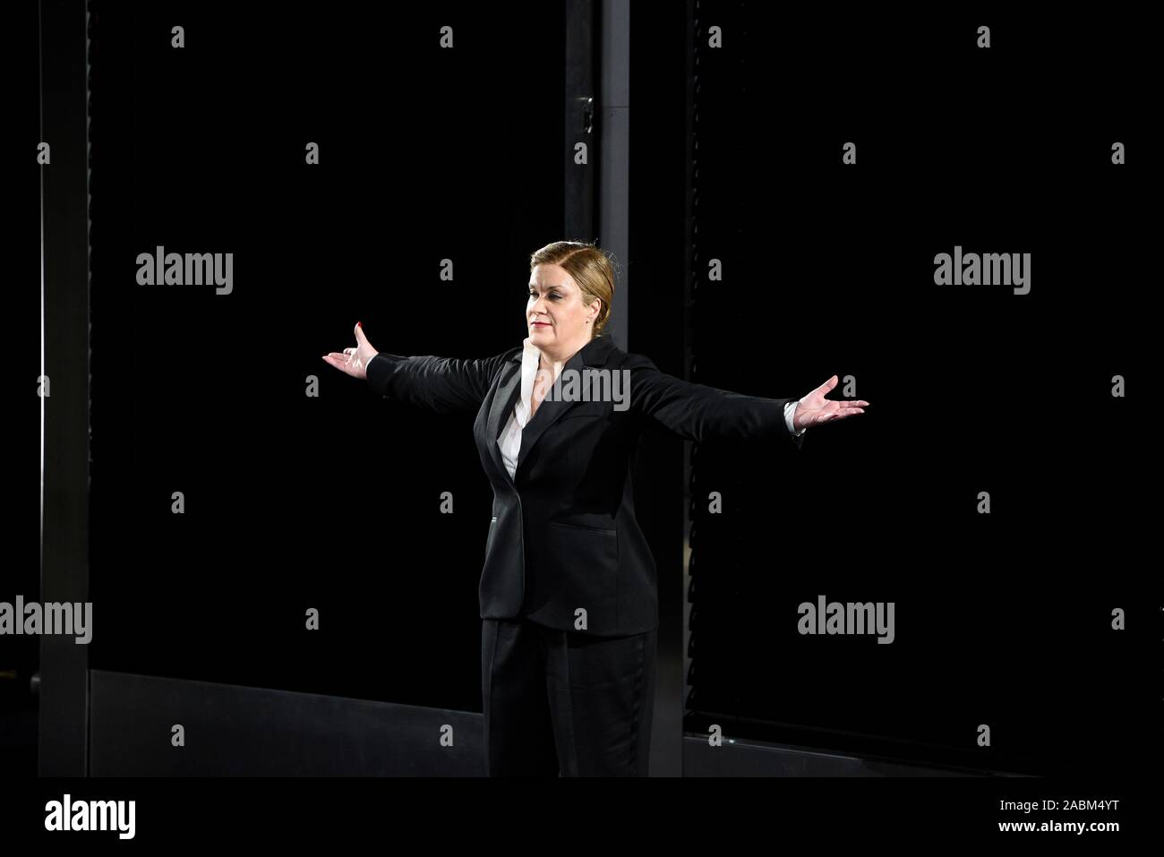 Alice coote 2019 hi-res stock photography and images - Alamy