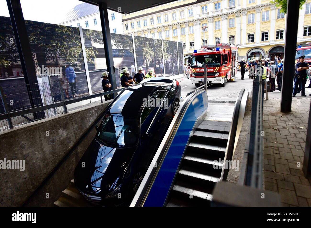 Due to the special construction site situation at Marienhof, a French ...