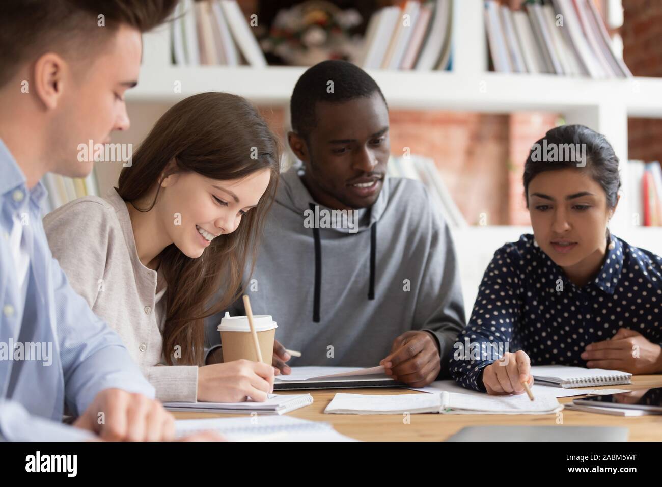 Diverse classroom hi-res stock photography and images - Alamy